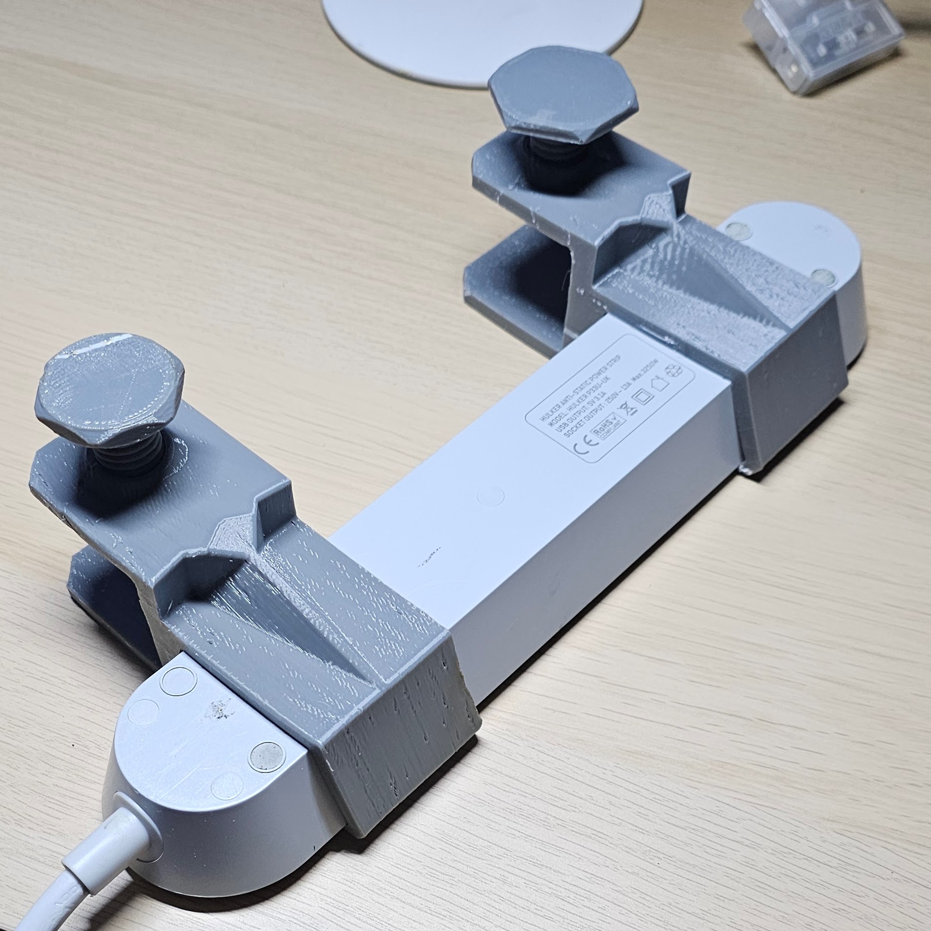 Extention cord table mount by Logr47 | Download free STL model ...