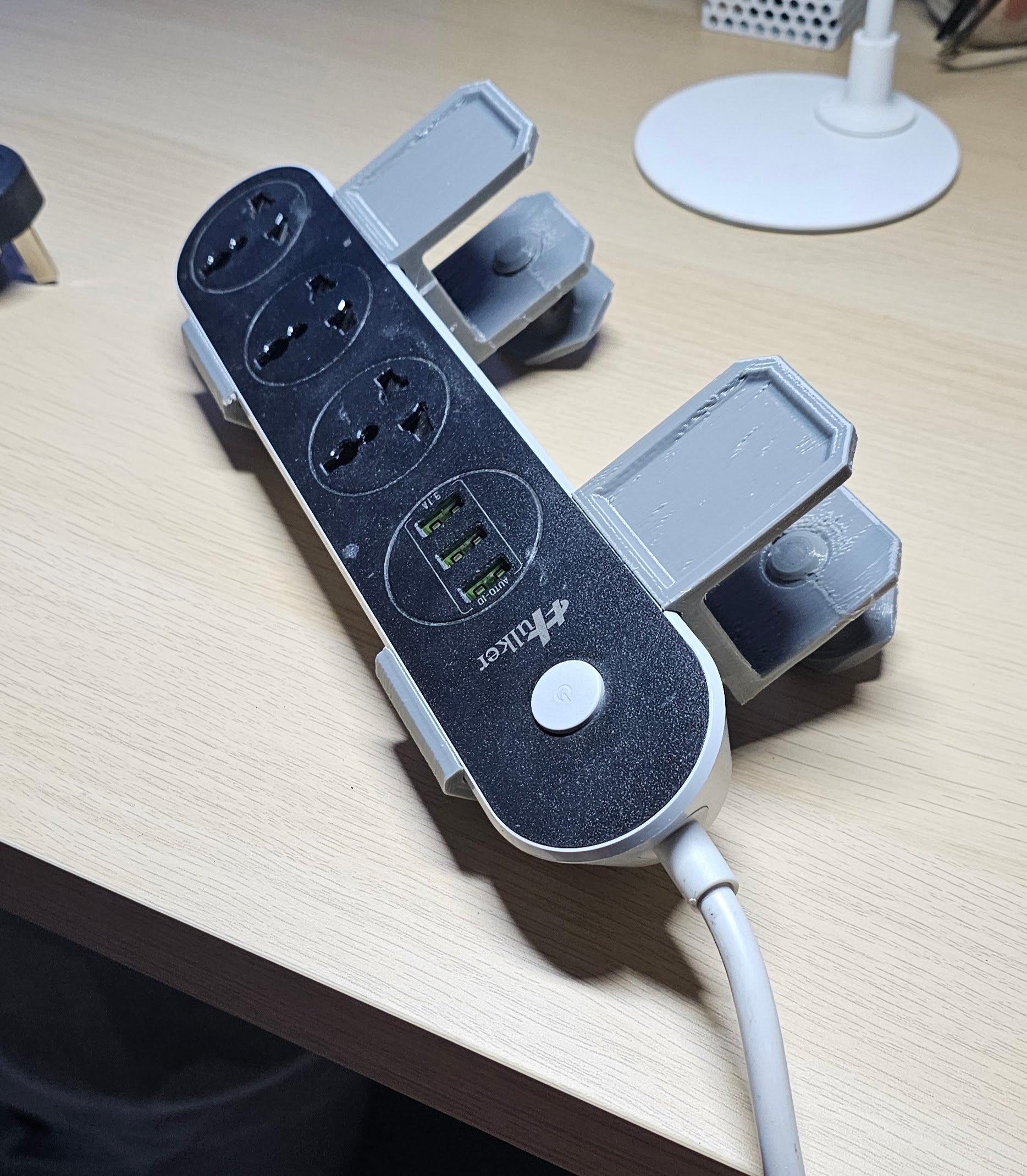 Extention cord table mount by Logr47 | Download free STL model ...