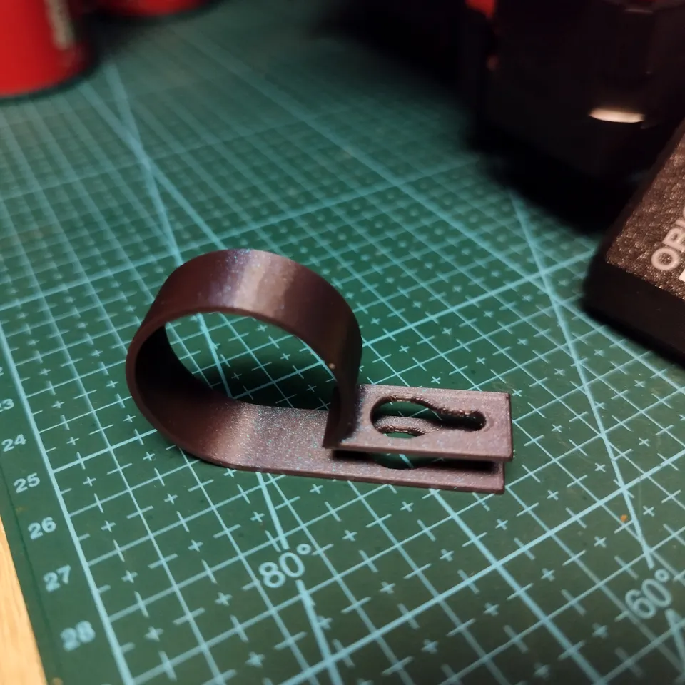 Cable clip by DOMELL | Download free STL model | Printables.com