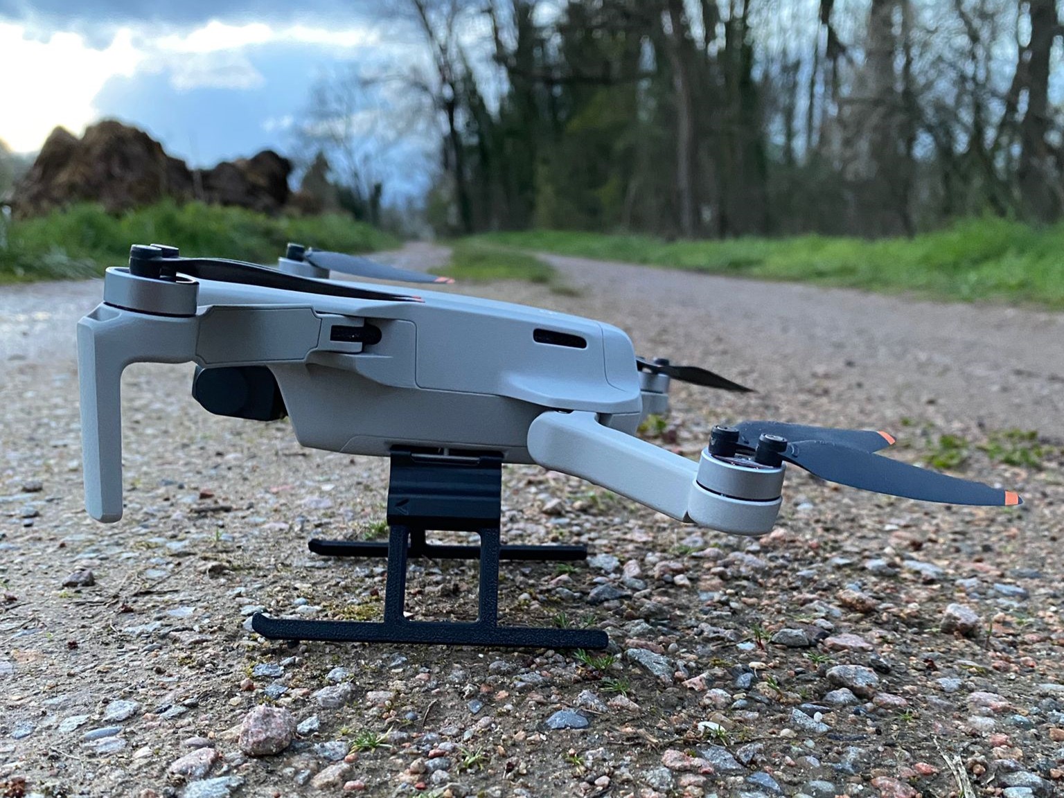 DJI Mini 2 / SE Landing Gear Skids by skankhunt42 | Download free STL ...