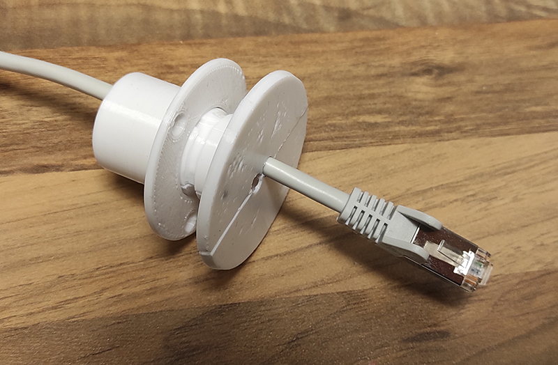 Wall- and ceiling cable outlets/ passthrough - reUseable by ...