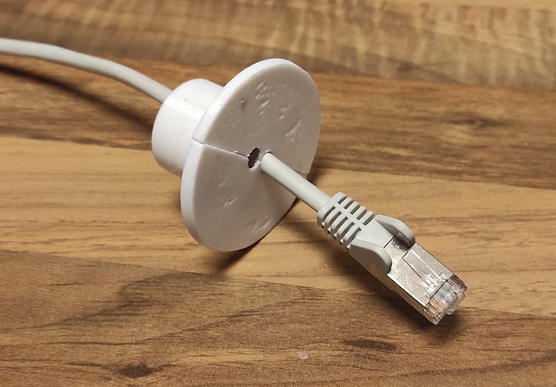 Wall- and ceiling cable outlets/ passthrough - reUseable by ...