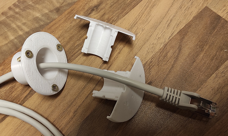 Wall- and ceiling cable outlets/ passthrough - reUseable by ...