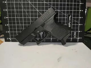 DUMMY Glock 17 gen 3 prop gun with mooving parts by Printit Tom ...