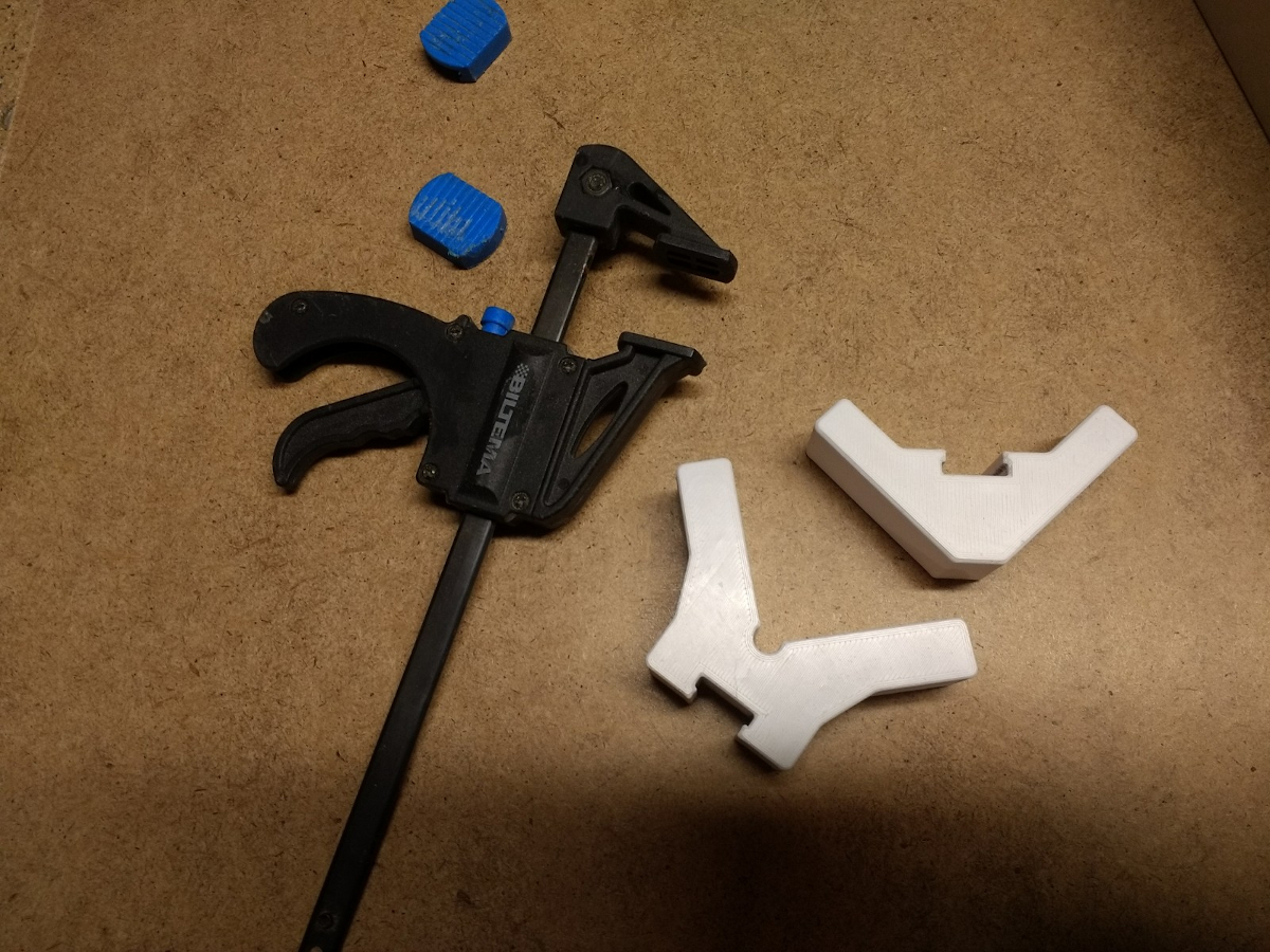 Corner attachment for small clamp by funkysod | Download free STL model ...