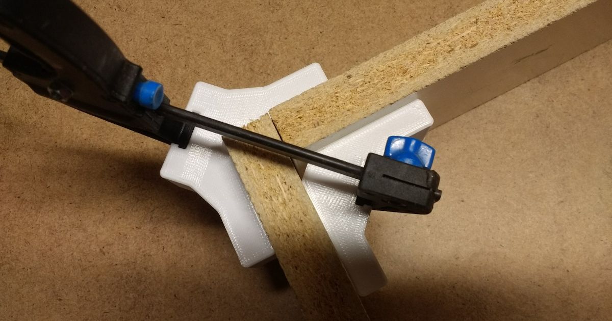 Corner attachment for small clamp by funkysod | Download free STL model ...