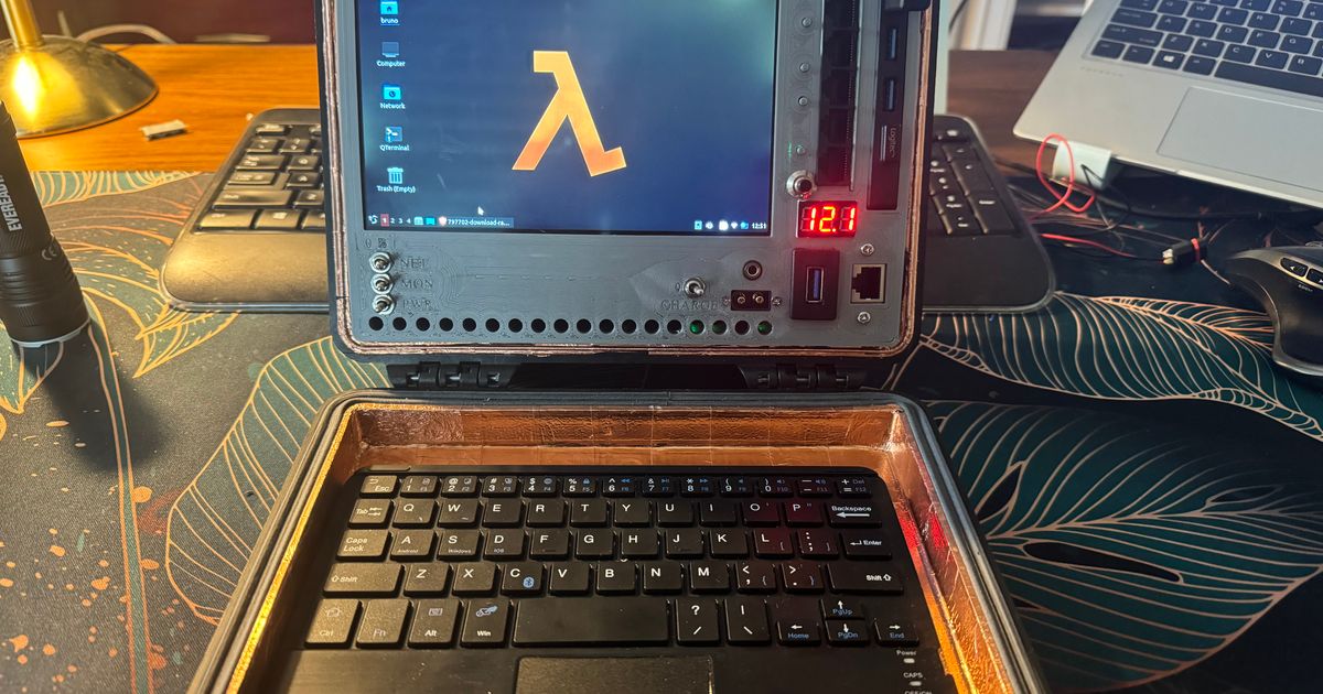 Apache 1800 Cyberdeck por engineerd3d | Descargar modelo STL gratuito ...