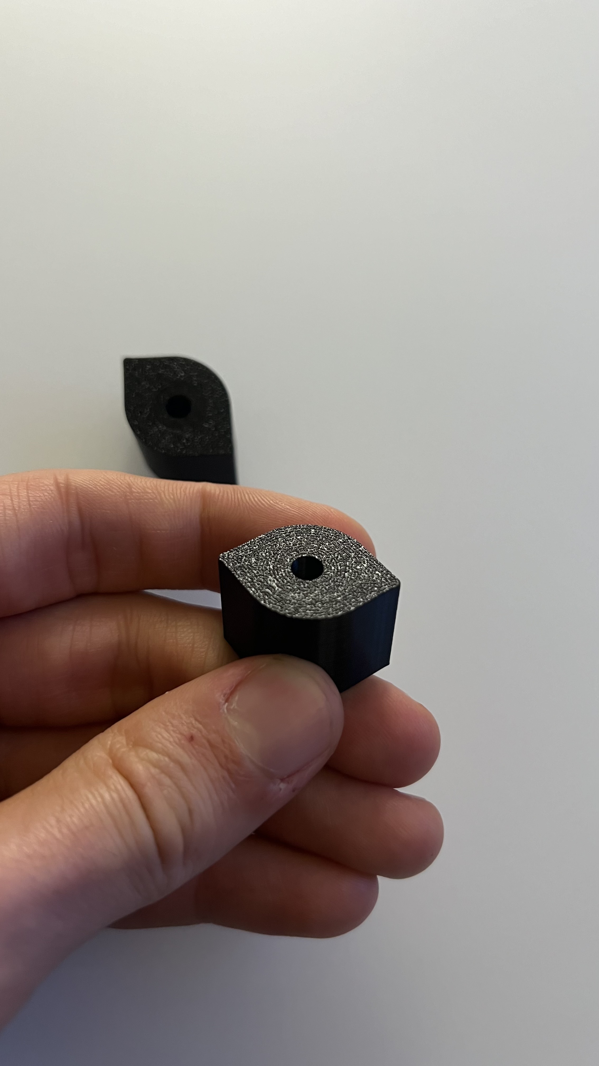 LG 27GR83Q-B VESA Spacer for Wall & Desk Mounts by Akala | Download ...