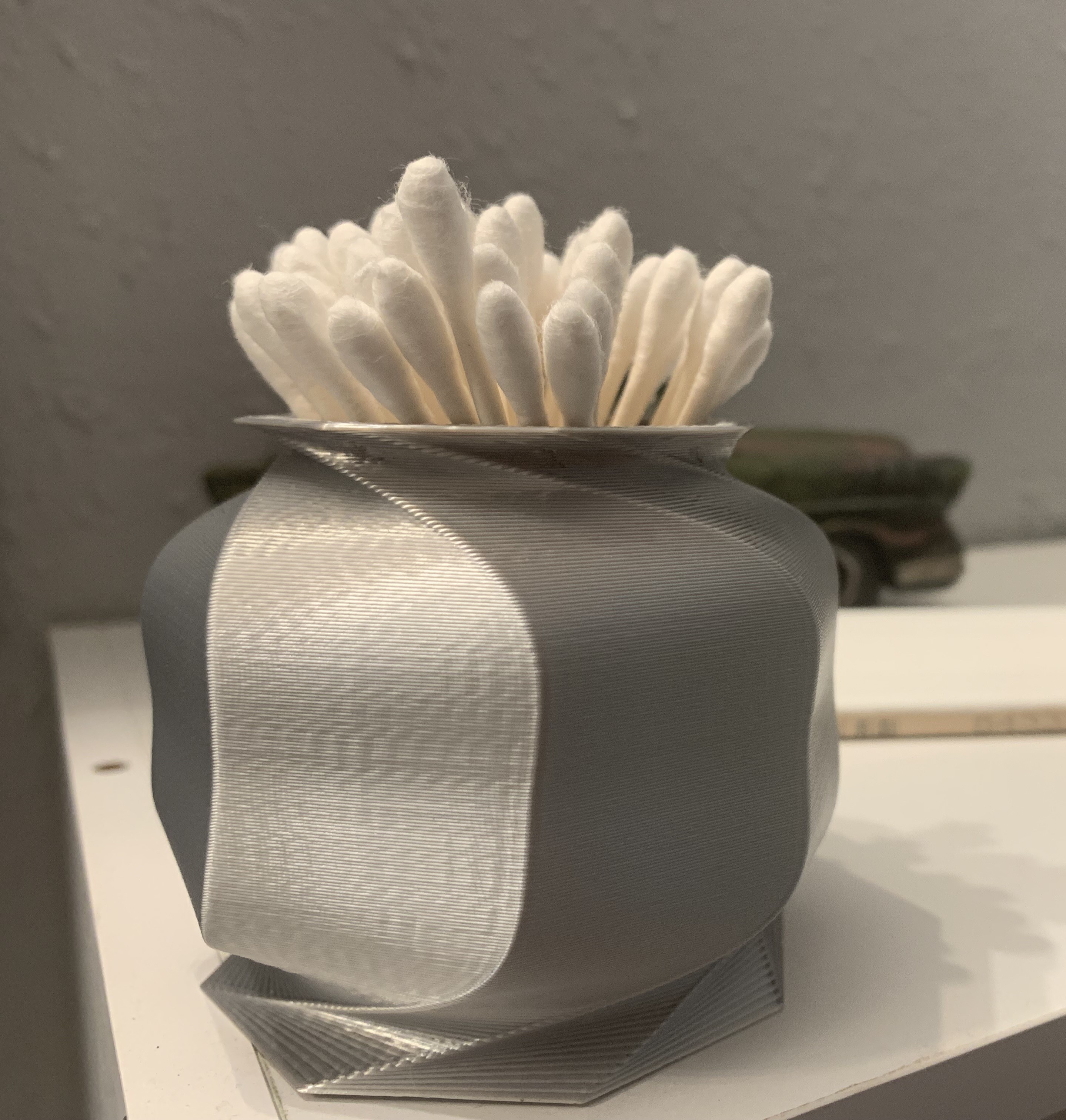 Elegant Q-tip holder by Frost | Download free STL model | Printables.com