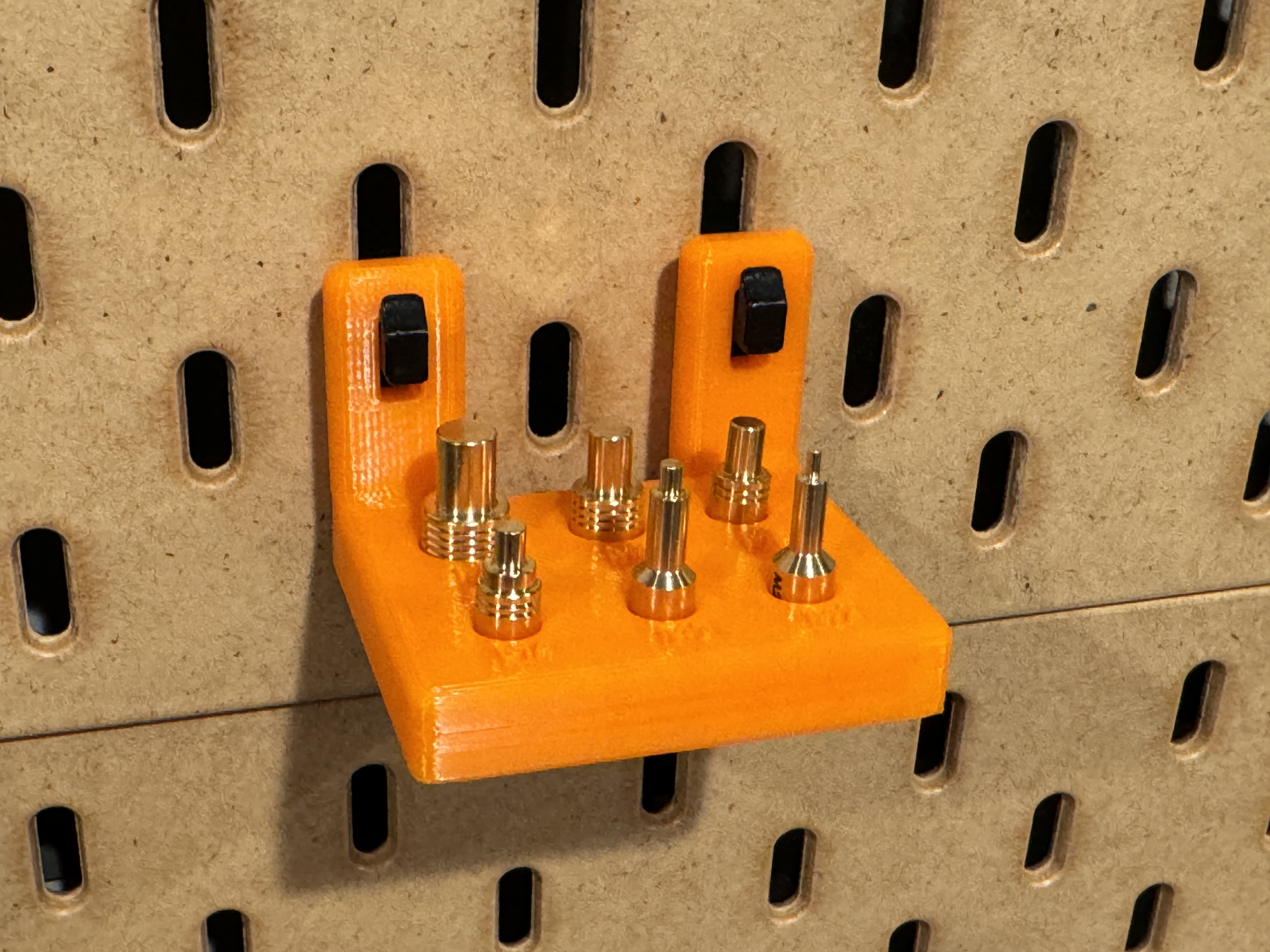 Skadis Tray for Threaded/Heatset Insert Tips by jossege | Download free STL model | Printables.com