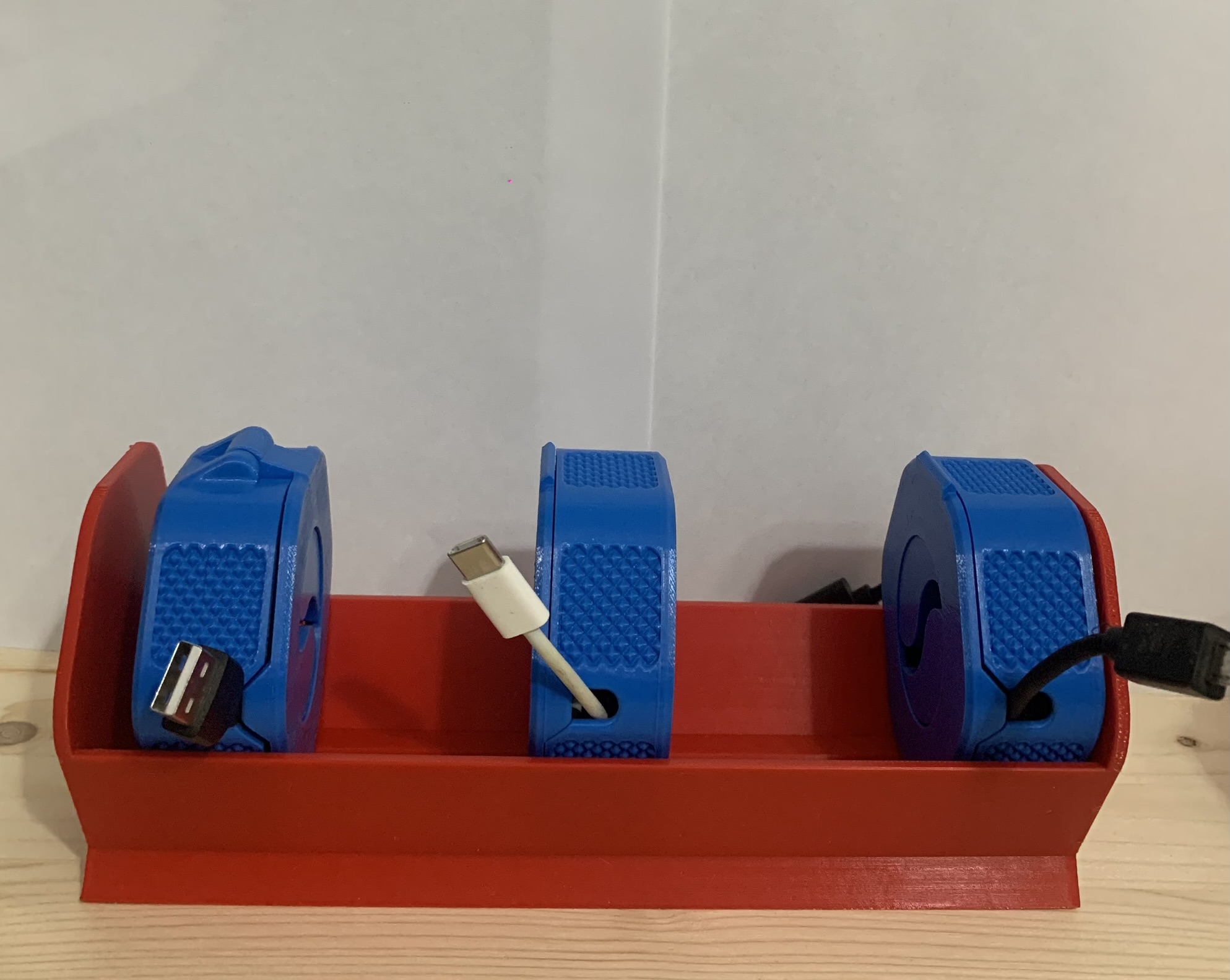 cable organizer storage box by Luigi Ragozzino | Download free STL ...