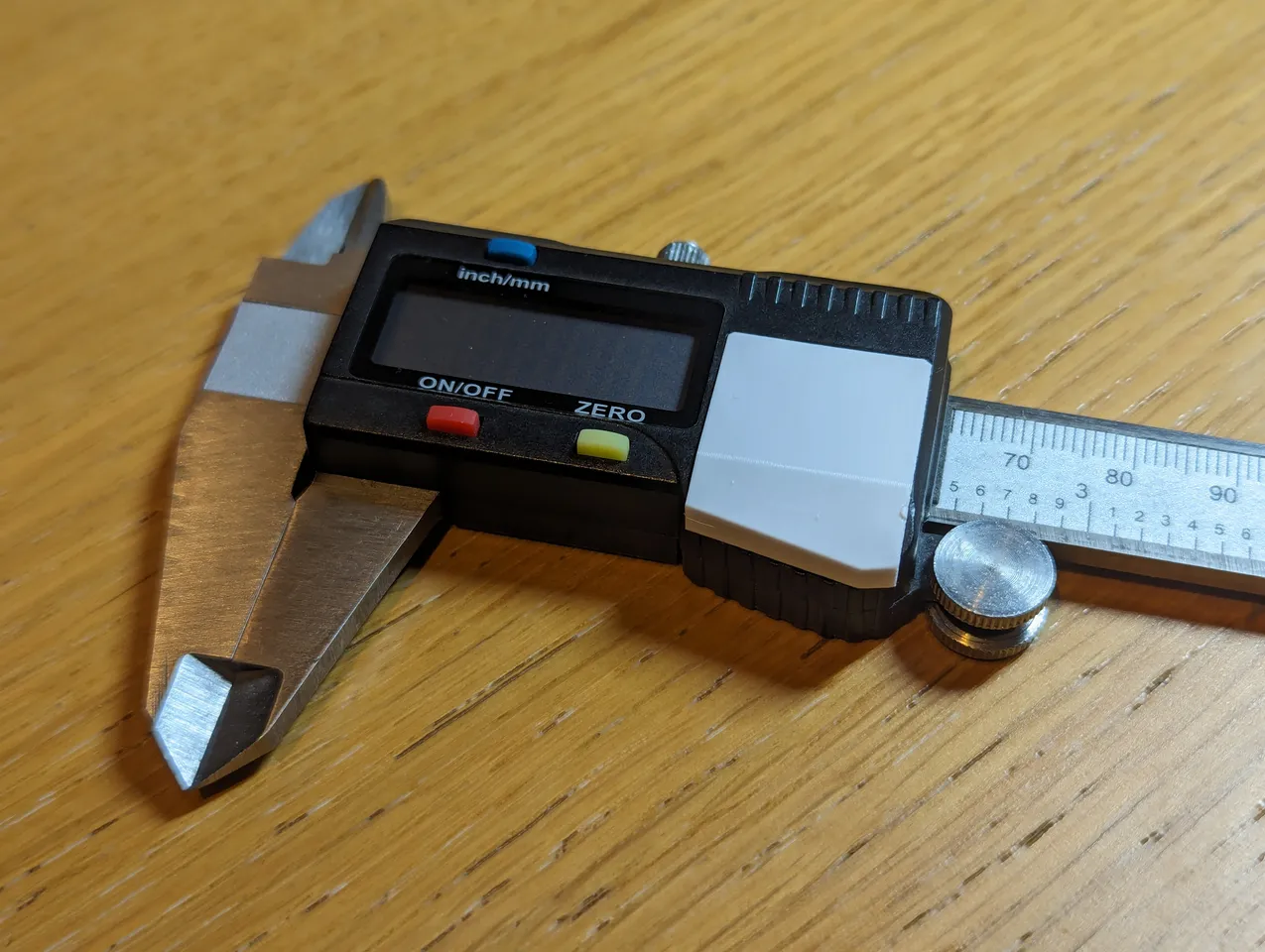 Parkside Digital Vernier Caliper Replacement Battery Cover by PLAUK Download free STL model Printables