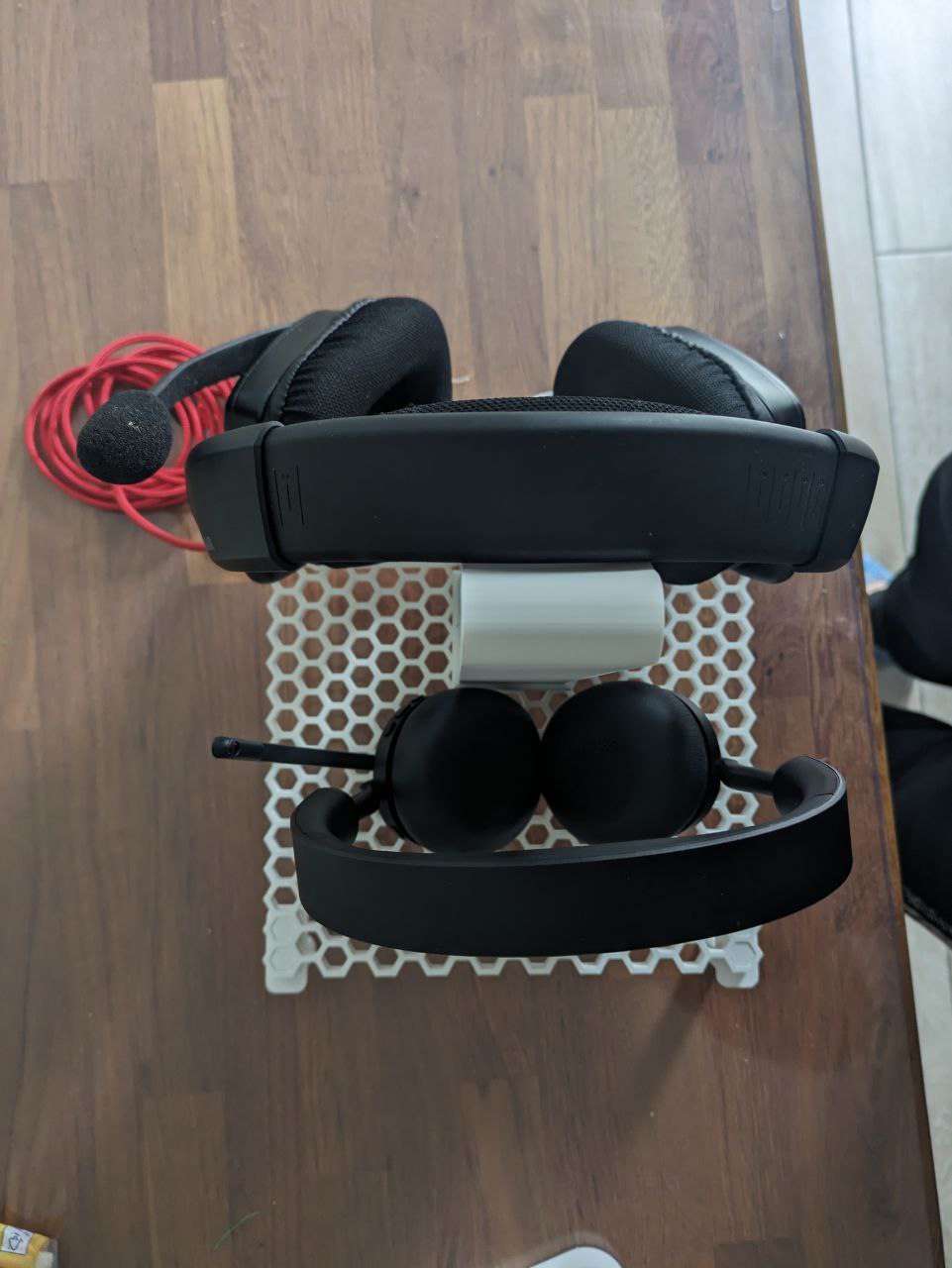 Laptop Organizer / Modular Hex Tray / Headset Stand by Crusoe3D ...