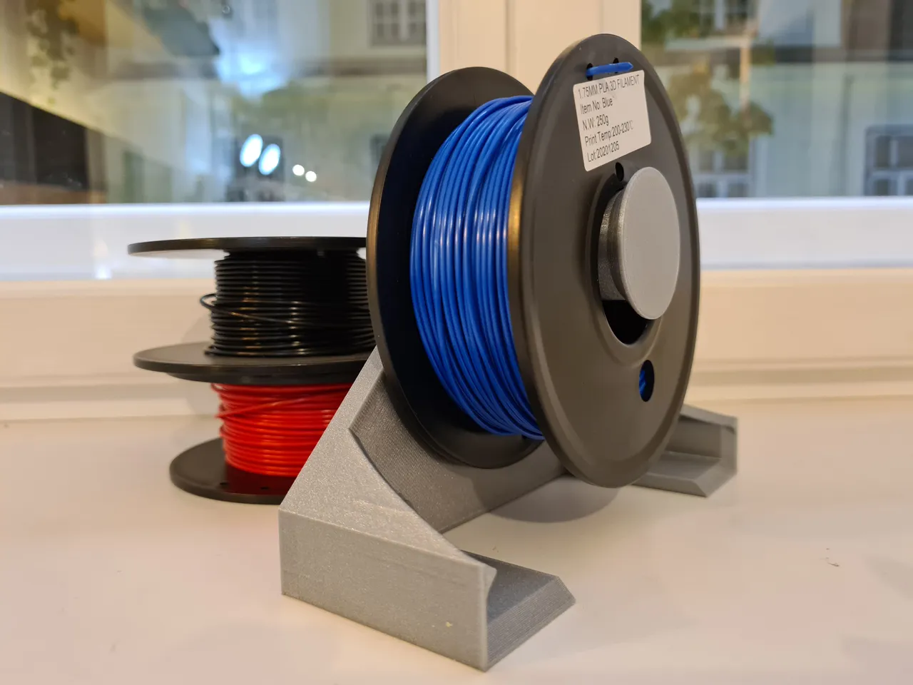 Small universal Filament Spool holder by MartinPP | Download free STL ...