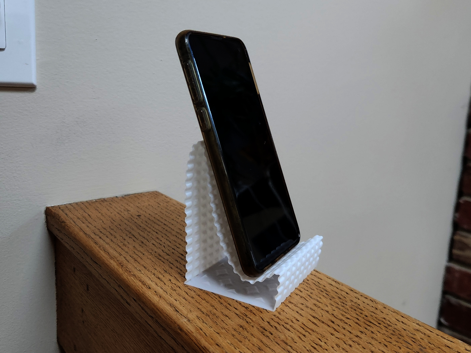 VM-1 Phone Stand (Vase Mode!) by Epiales | Download free STL model ...