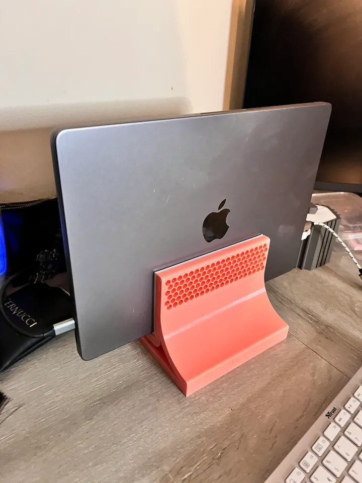 Macbook pro vertical stand by ML3DDesign | Download free STL model ...