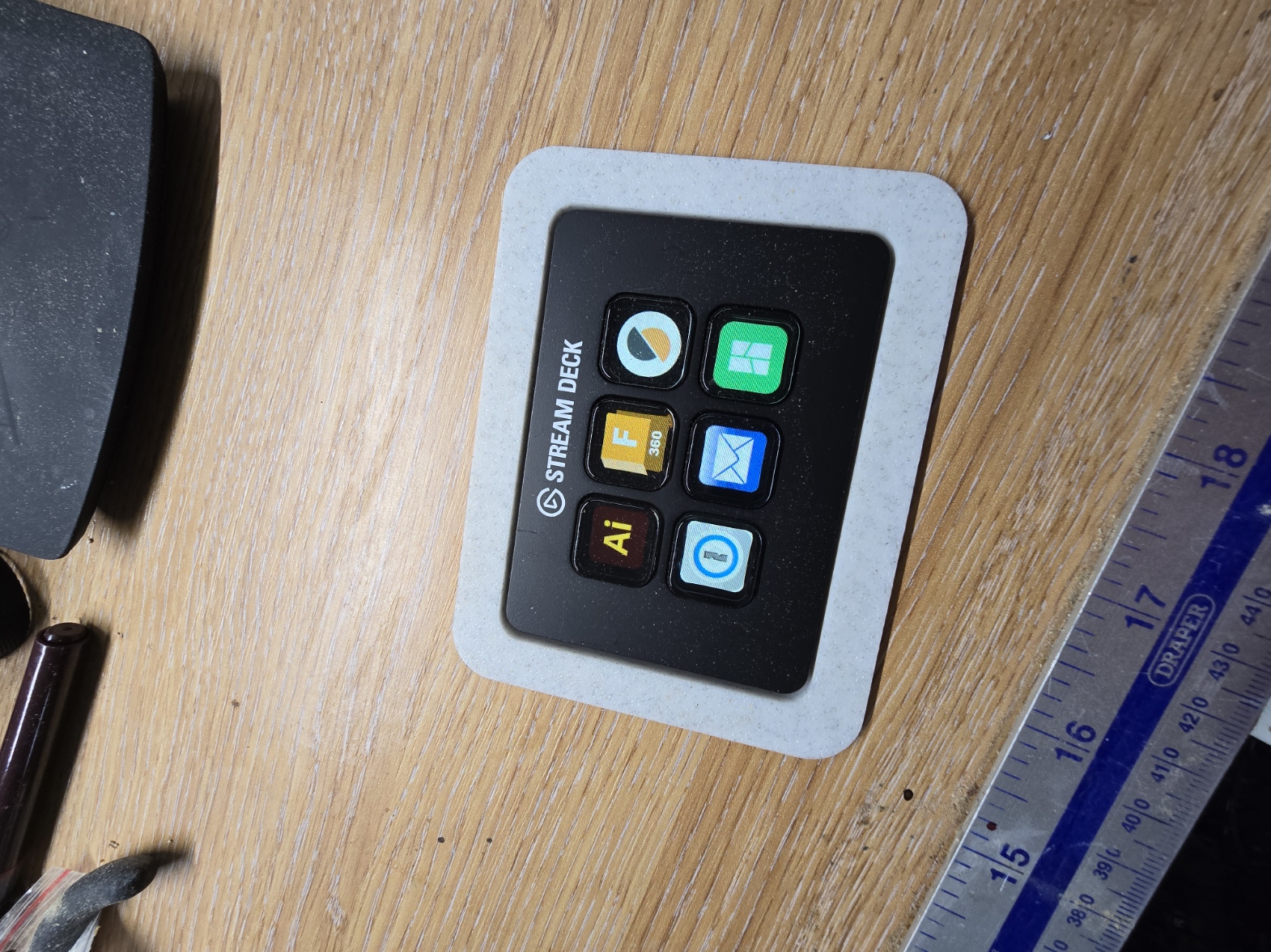 Stream Deck Mini Desk Insert surround by Snowdonia 3D Printing ...