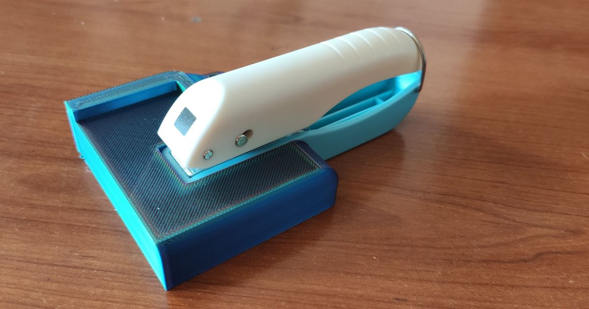 5¼ inch floppy disk notcher support - perforatore quadrato by FSMaker ...