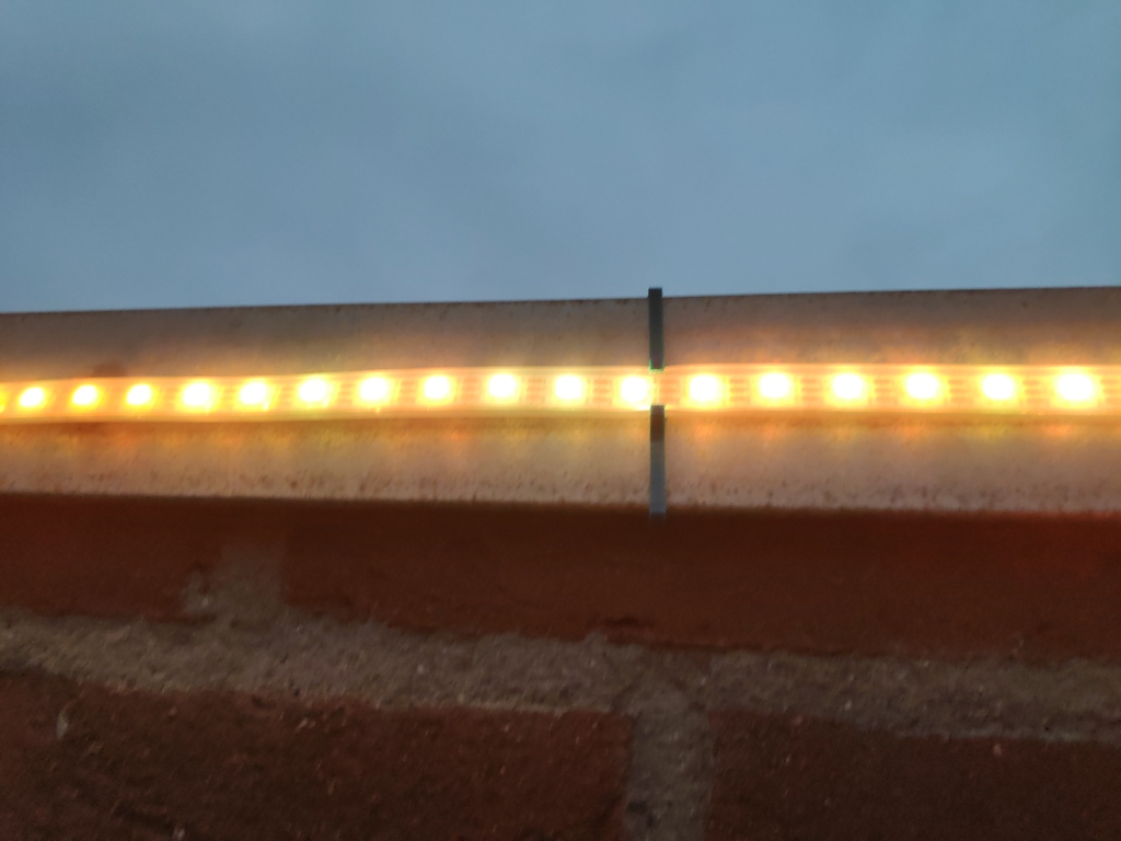 LED strip clip for aluminium roof trim by PetersPGM | Download free STL ...