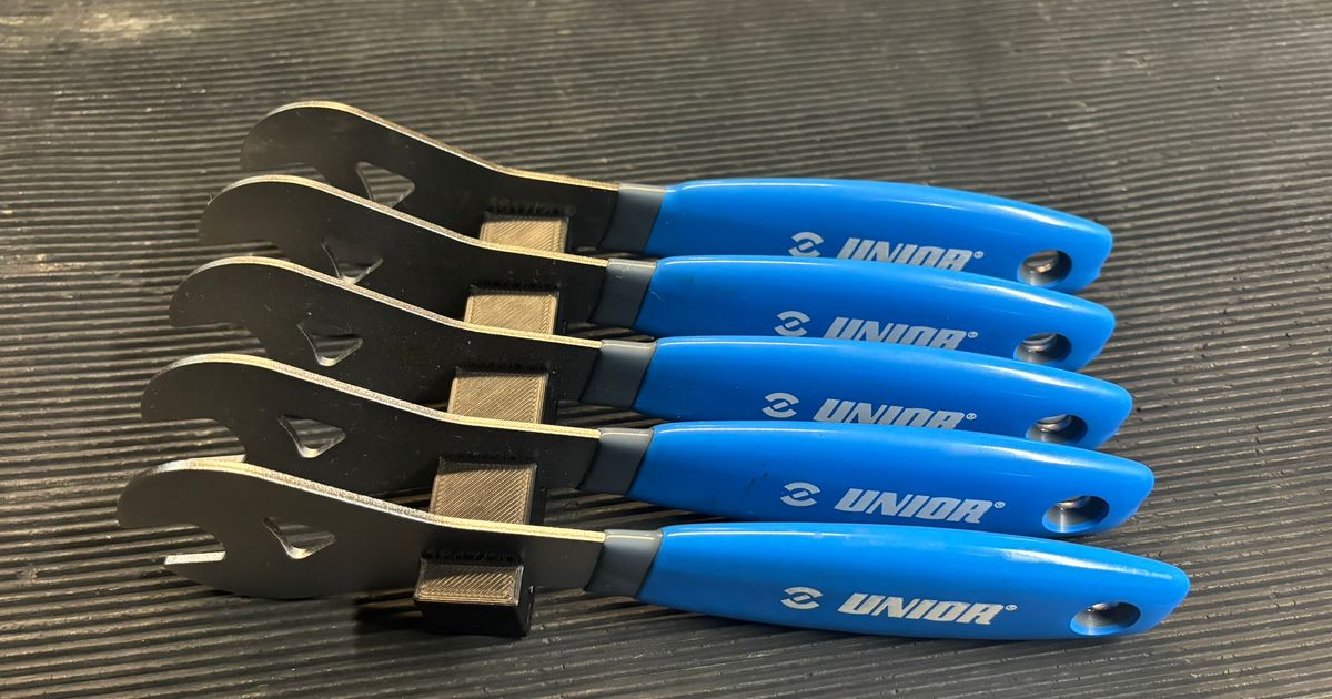 Unior spanners holder by Senne Cardoen | Download free STL model ...