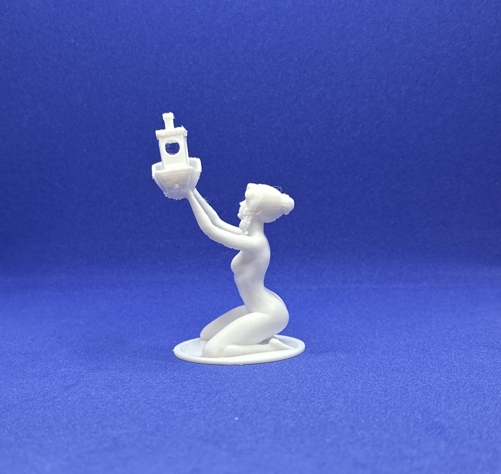 Women and Benchy by Eskalibure | Download free STL model | Printables.com