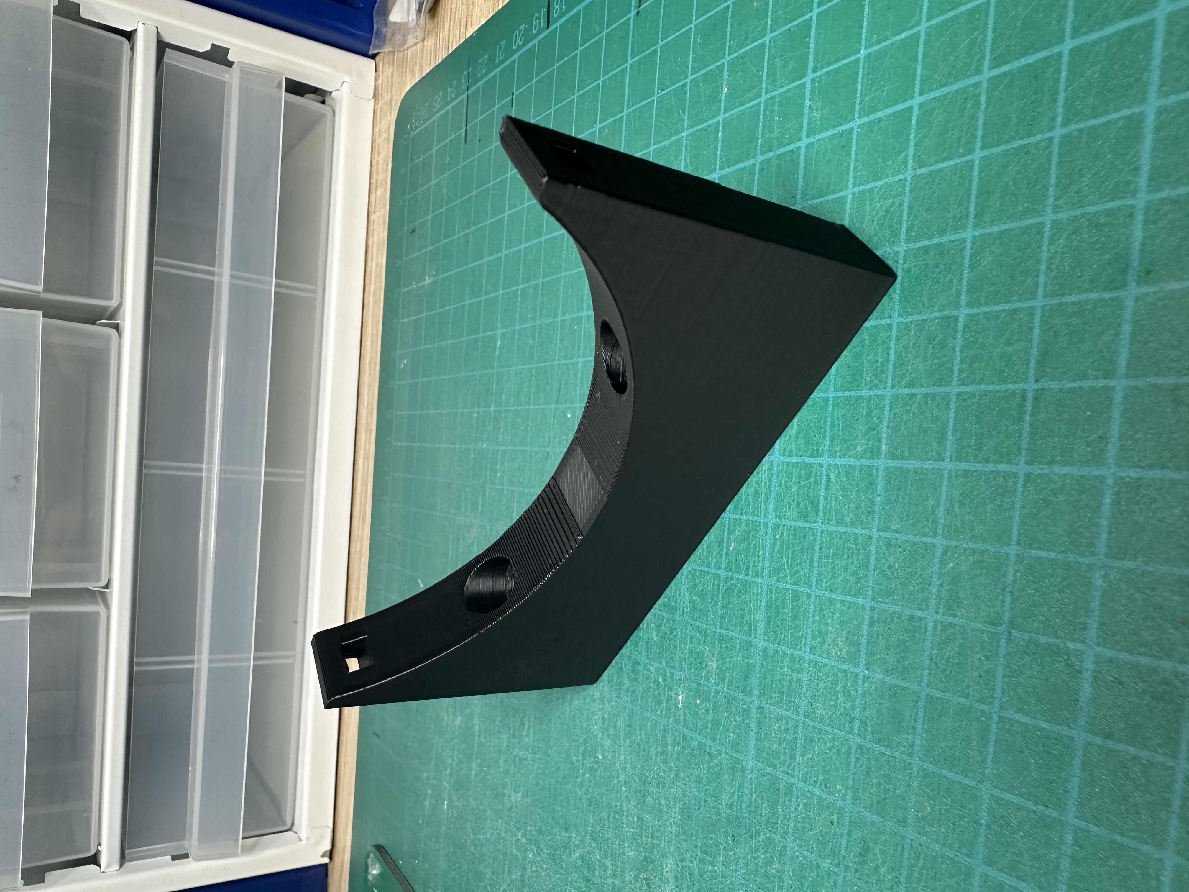 Pipebracket 100mm by jeppe lysebjerg | Download free STL model ...
