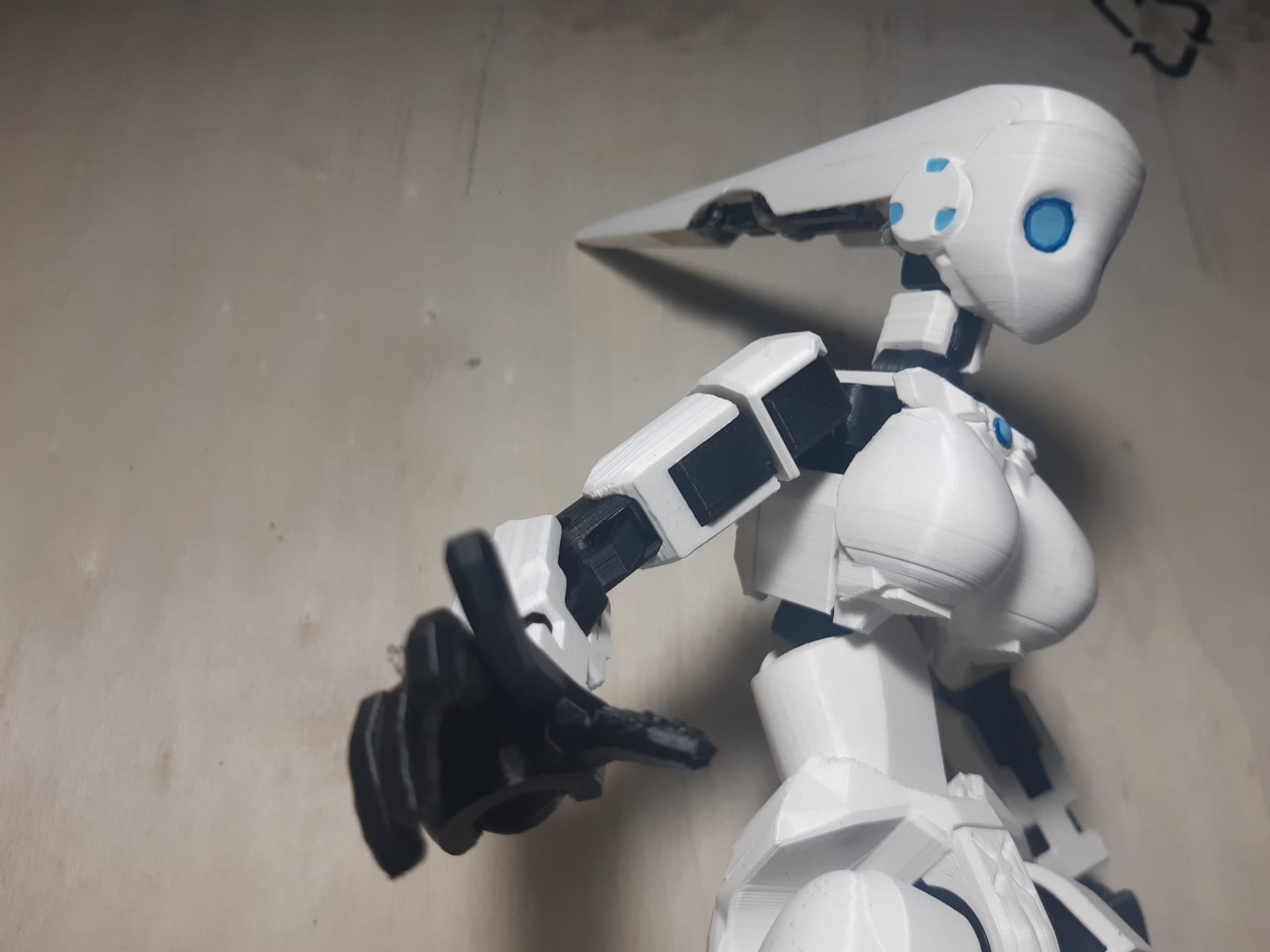 DUMMY 13 robot girl von Daniel Manjón | Kostenloses STL-Modell ...