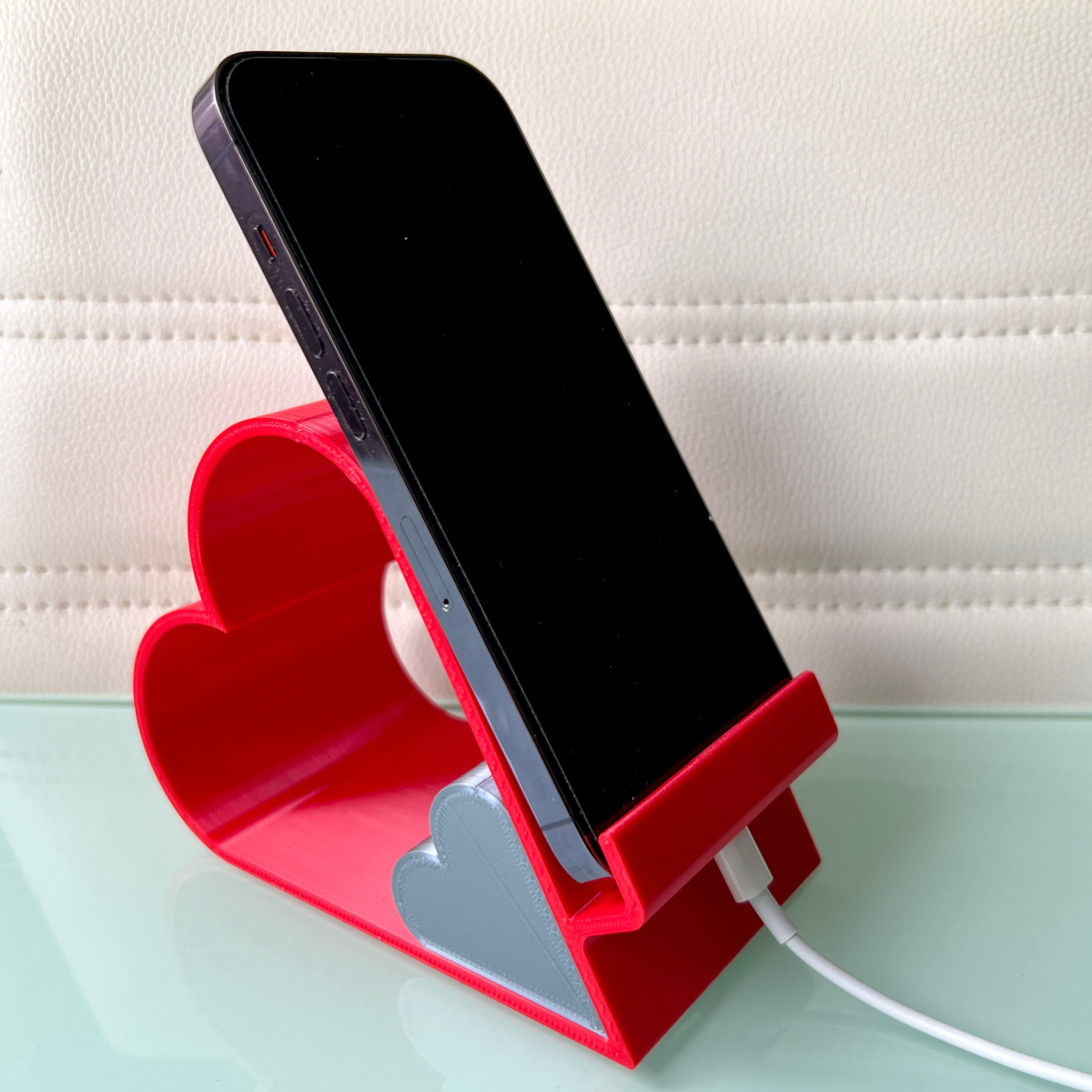 Phone Stand Heart Shaped by Ahmed Mansour | Download free STL model ...