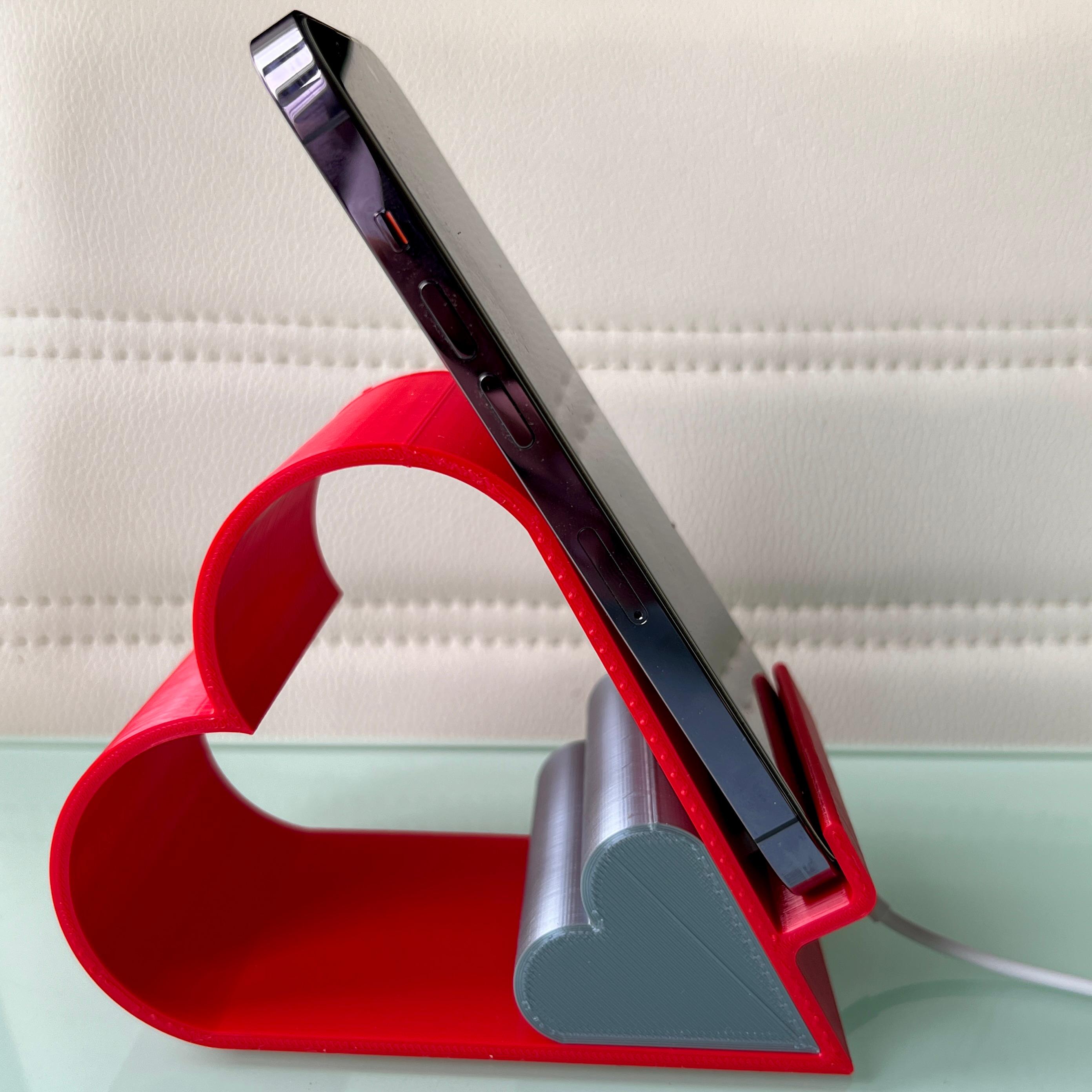 Phone Stand Heart Shaped by Ahmed Mansour | Download free STL model ...