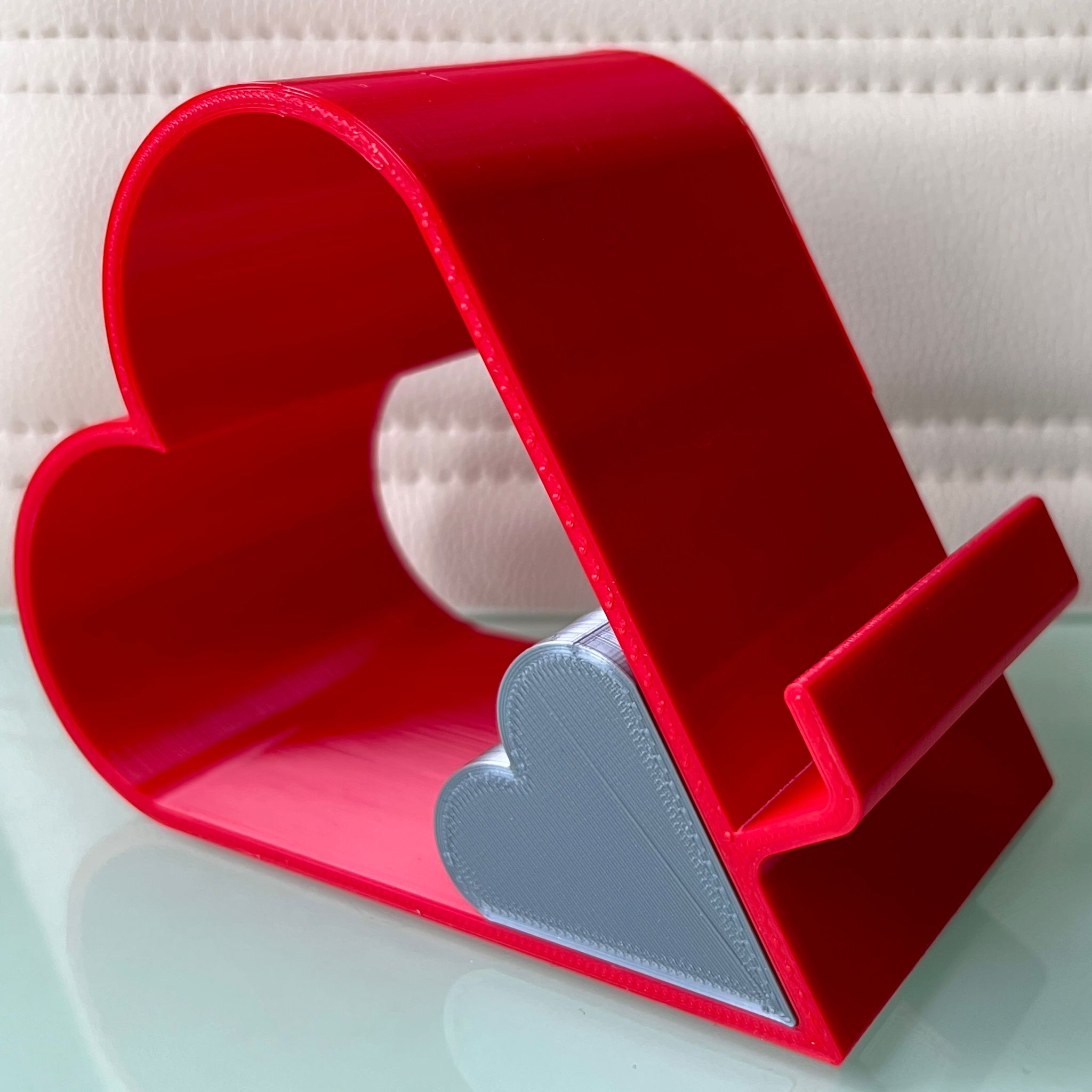 Phone Stand Heart Shaped by Ahmed Mansour | Download free STL model ...