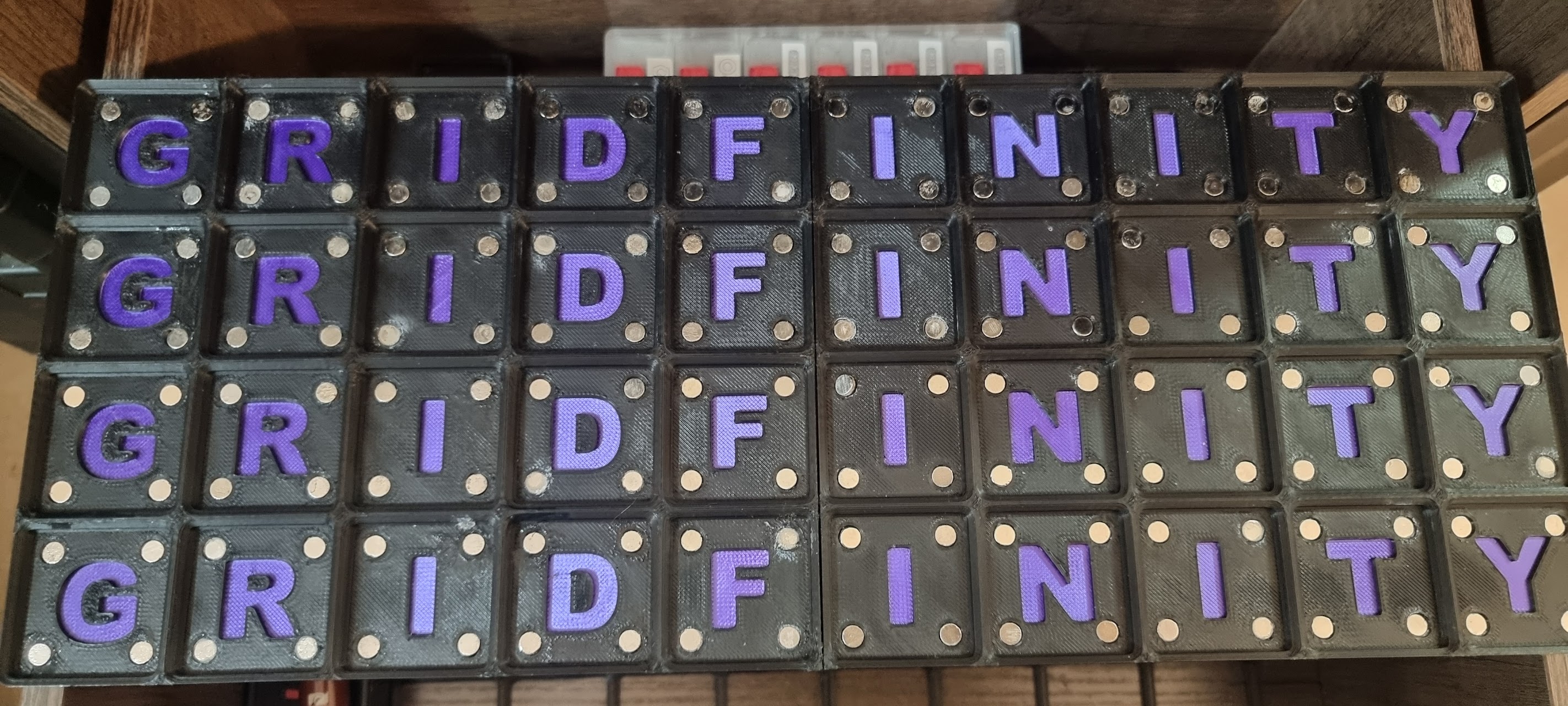 Gridfinity 4x10 sliding baseplate with magnets and text by Ruben ...