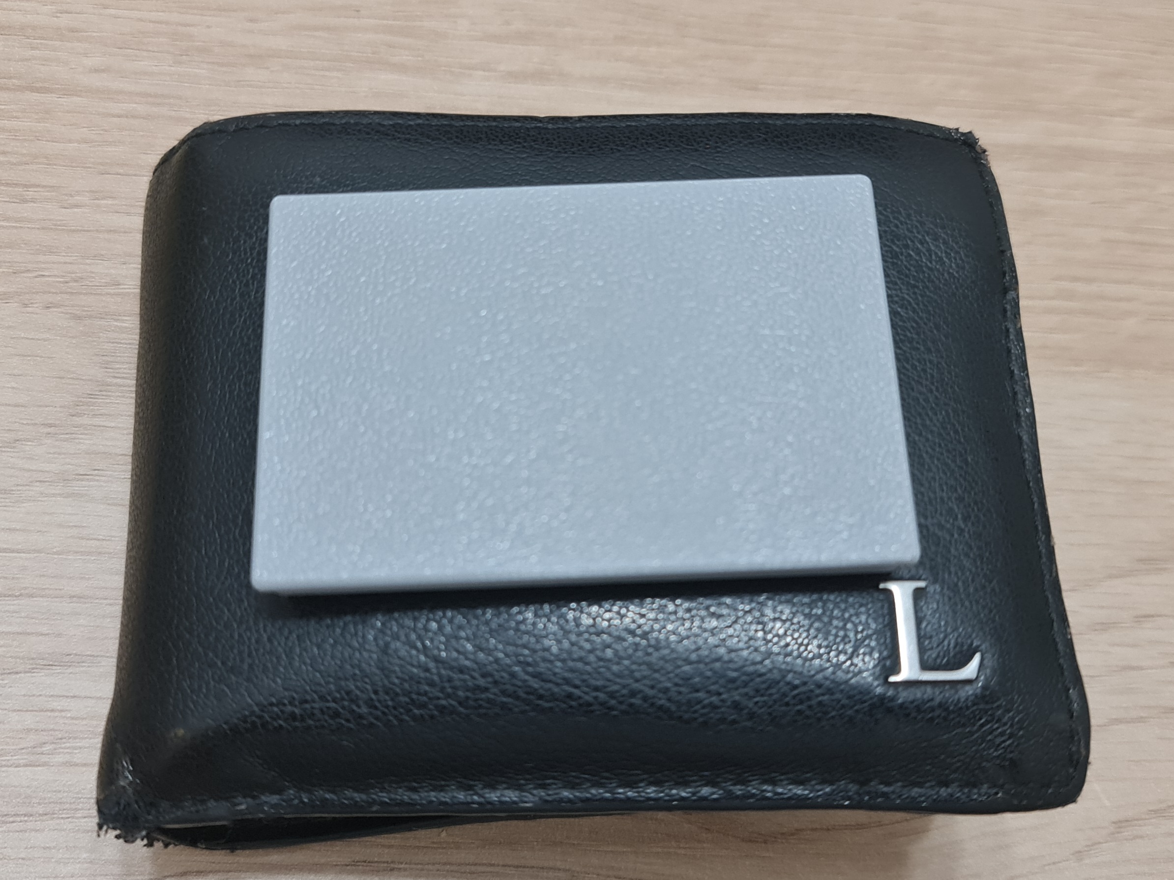 Wallet size TUMS box by GenevaFly | Download free STL model ...