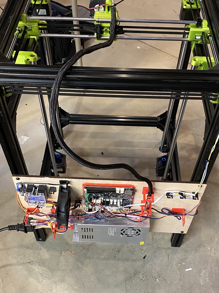 Wire Management Bracket by Greg's Maker Corner | Download free STL ...