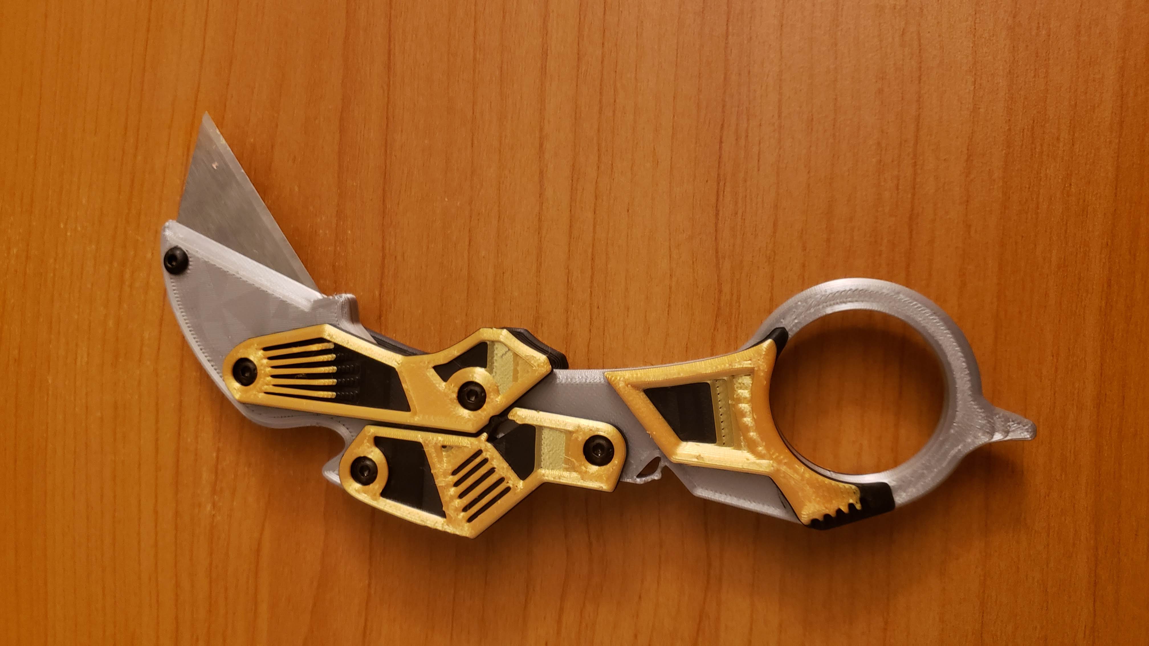 Clicky Foldable Karambit utility knife -no-overhangs by Nick Husby ...