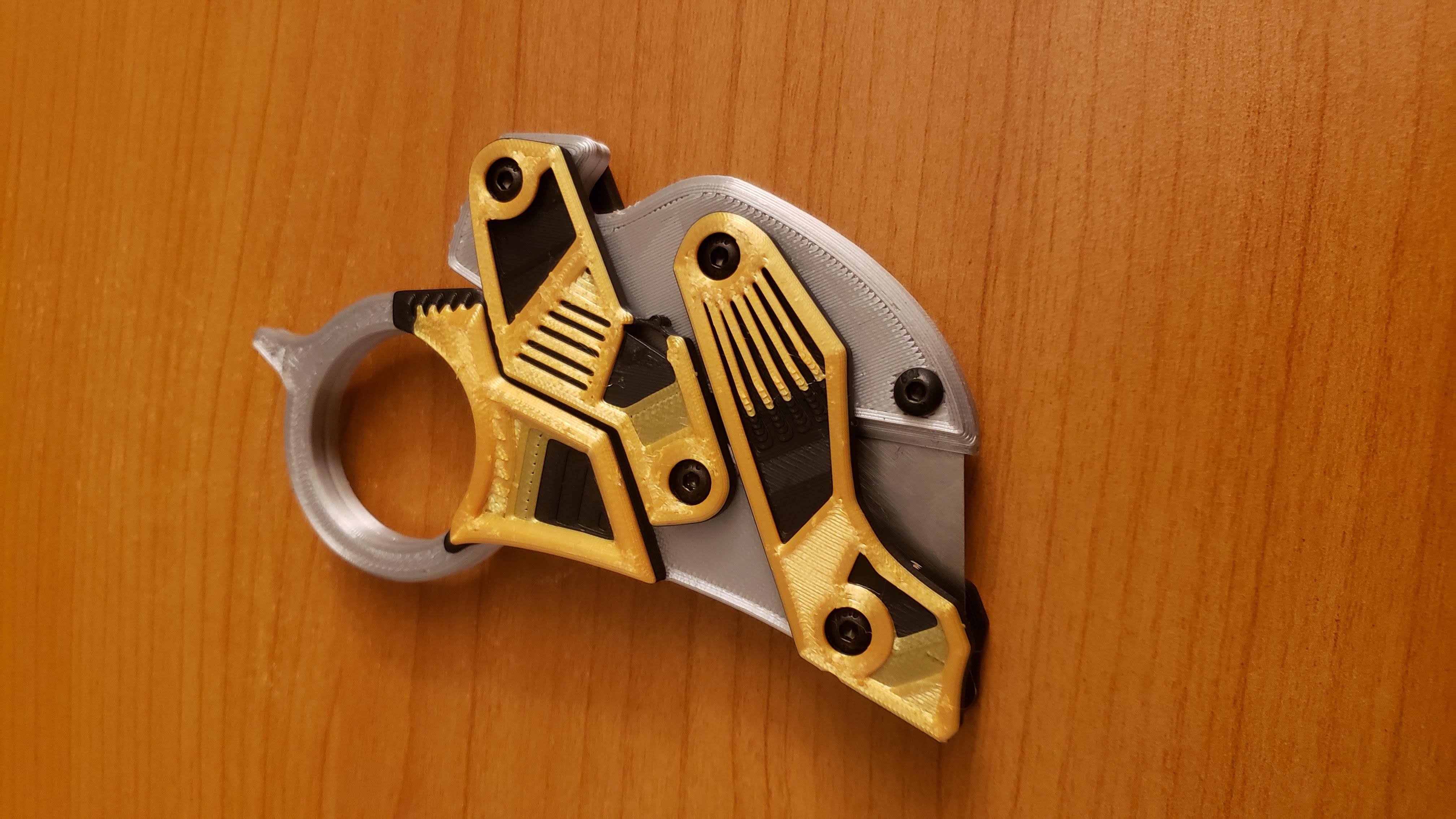 Clicky Foldable Karambit utility knife -no-overhangs by Nick Husby ...