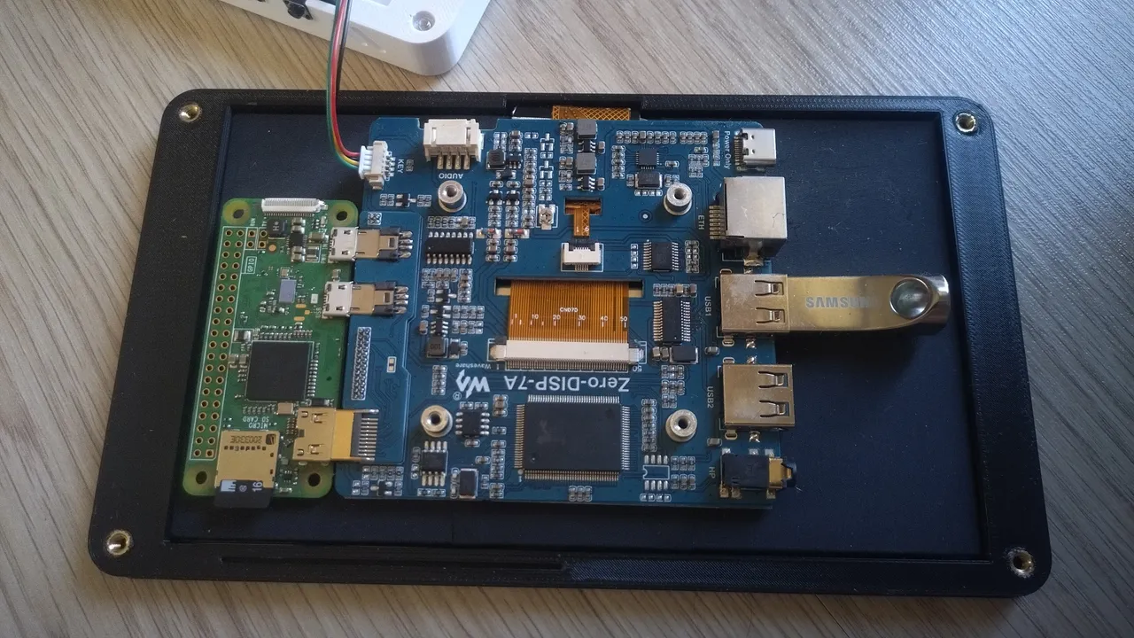 RPi Zero DISP 7A case by brett | Download free STL model | Printables.com