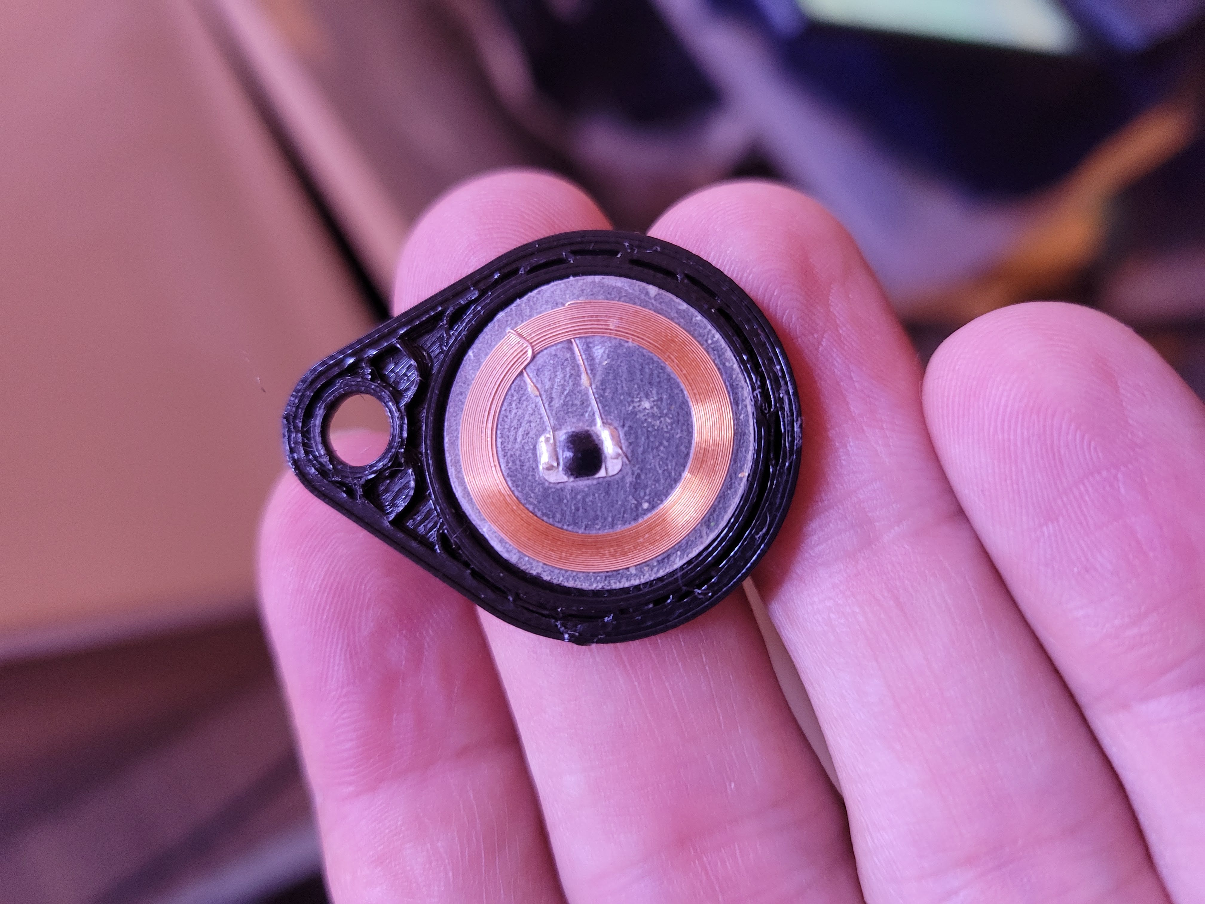 tag rfid by pipersw | Download free STL model | Printables.com