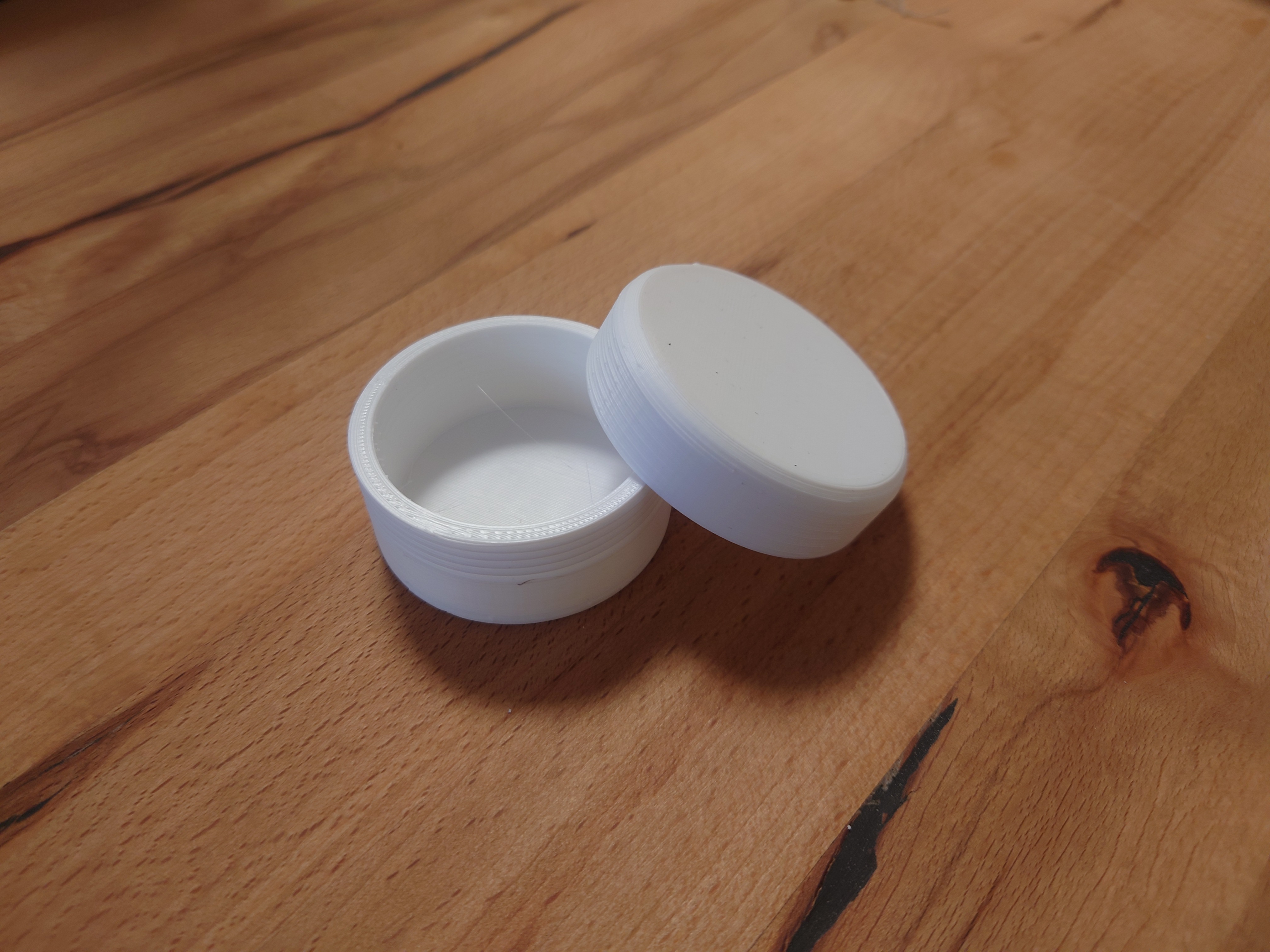 Cylindrical container by hyblma | Download free STL model | Printables.com