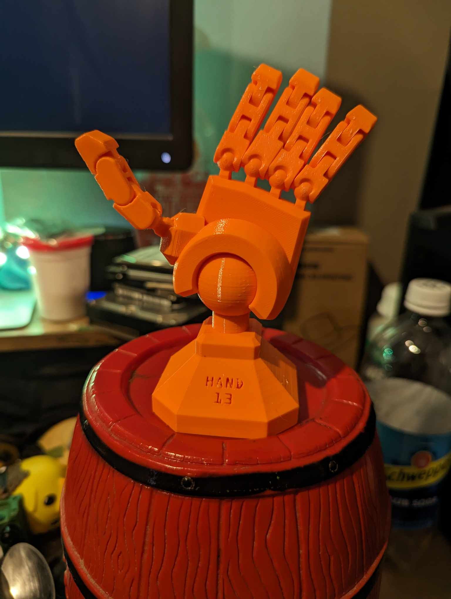 Display Stand for Posable Dummy 13 Hand 500% by Noelson | Download free STL model | Printables.com