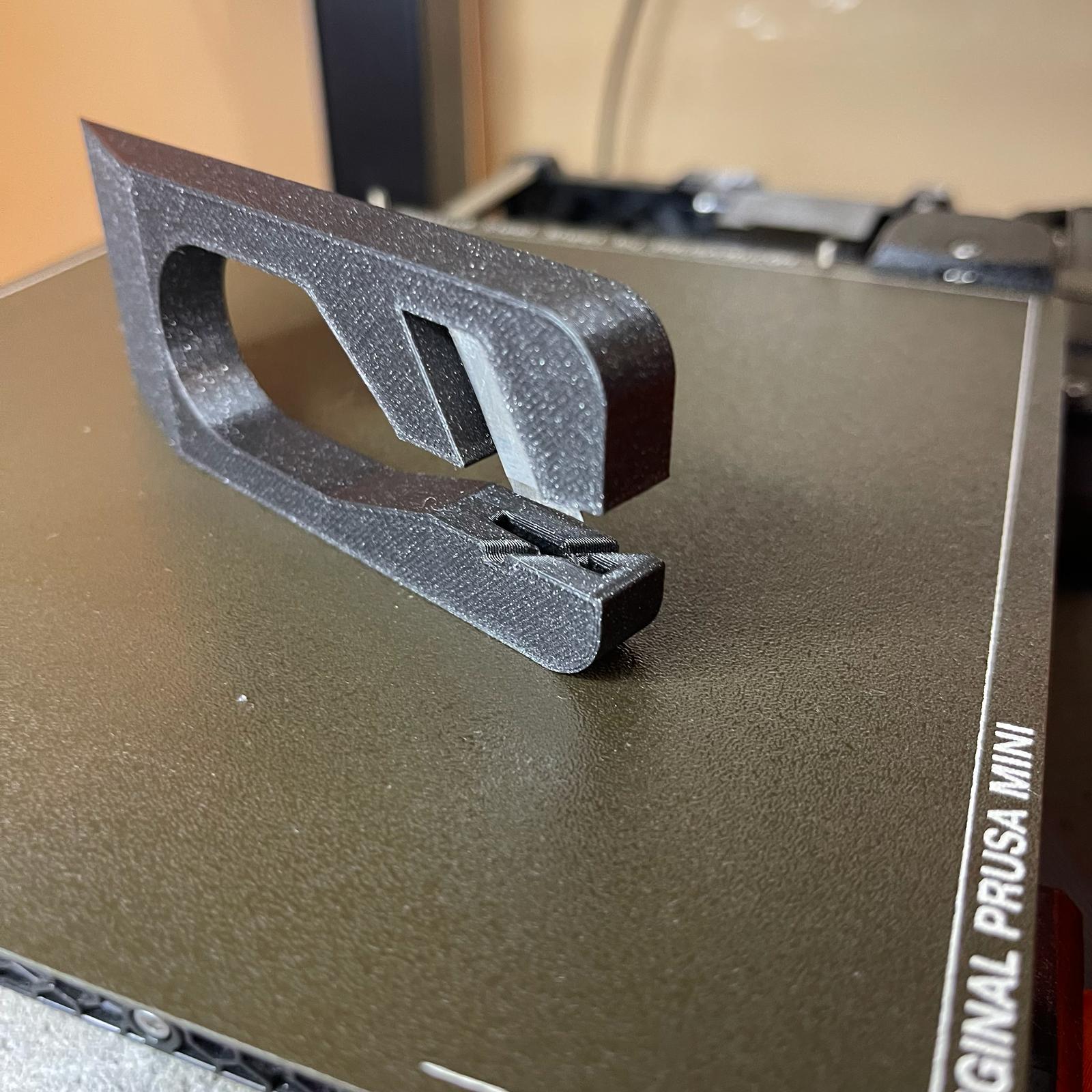 SliceN'Scrape: Bed Scraper With a 45° Filament Cutter by ferferite ...