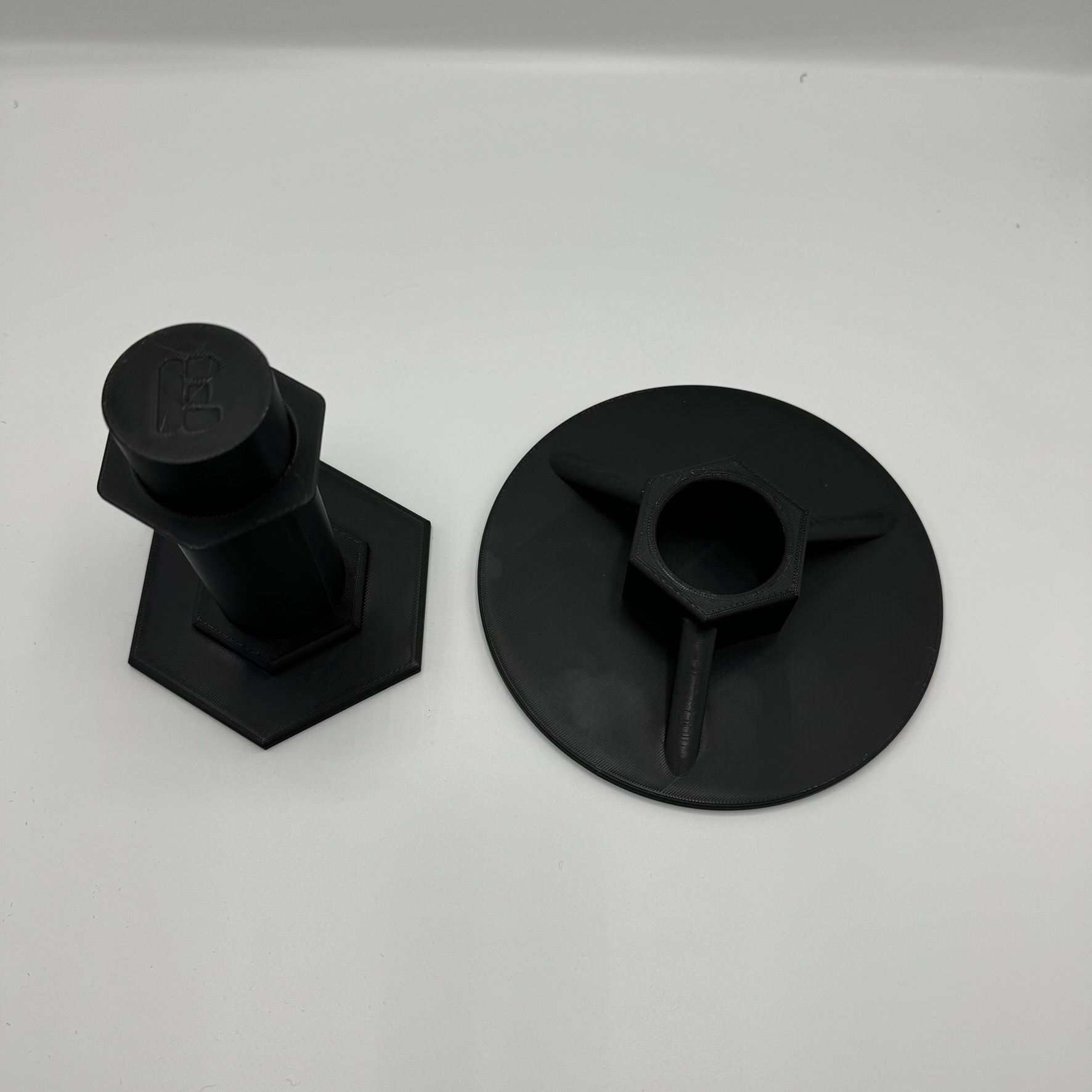 Painter Display Stand - Long and Short Stands by elmaker Design ...