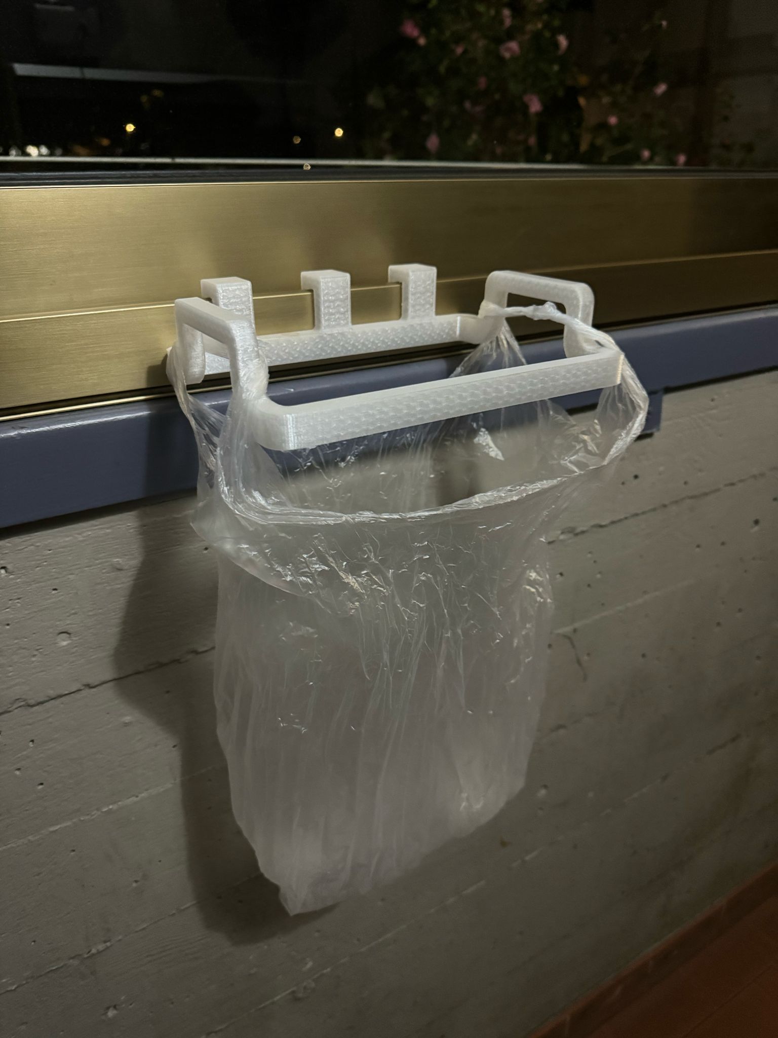 Garbage bag holder by TheGabbo26 | Download free STL model | Printables.com