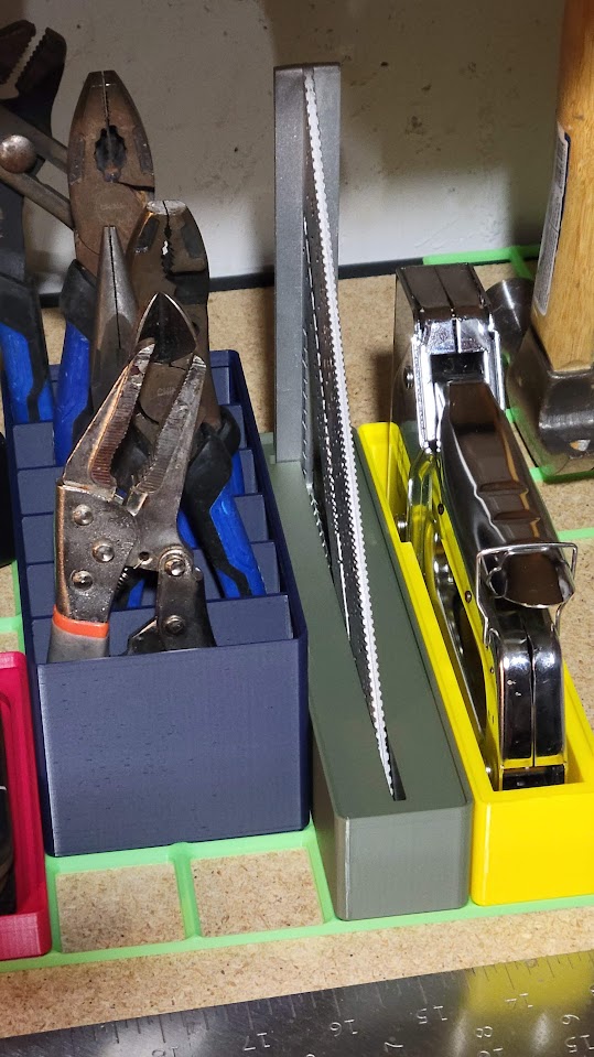 Speed Square Holder Gridfinity 1x5 by Pango3001 | Download free STL ...