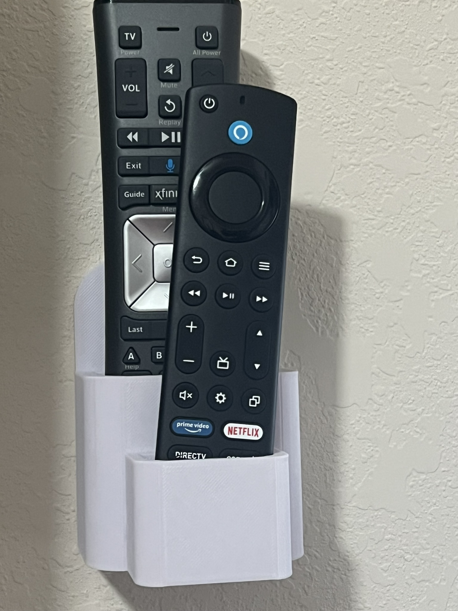 Simple Hanging Remote Holder by Michael Powell | Download free STL ...
