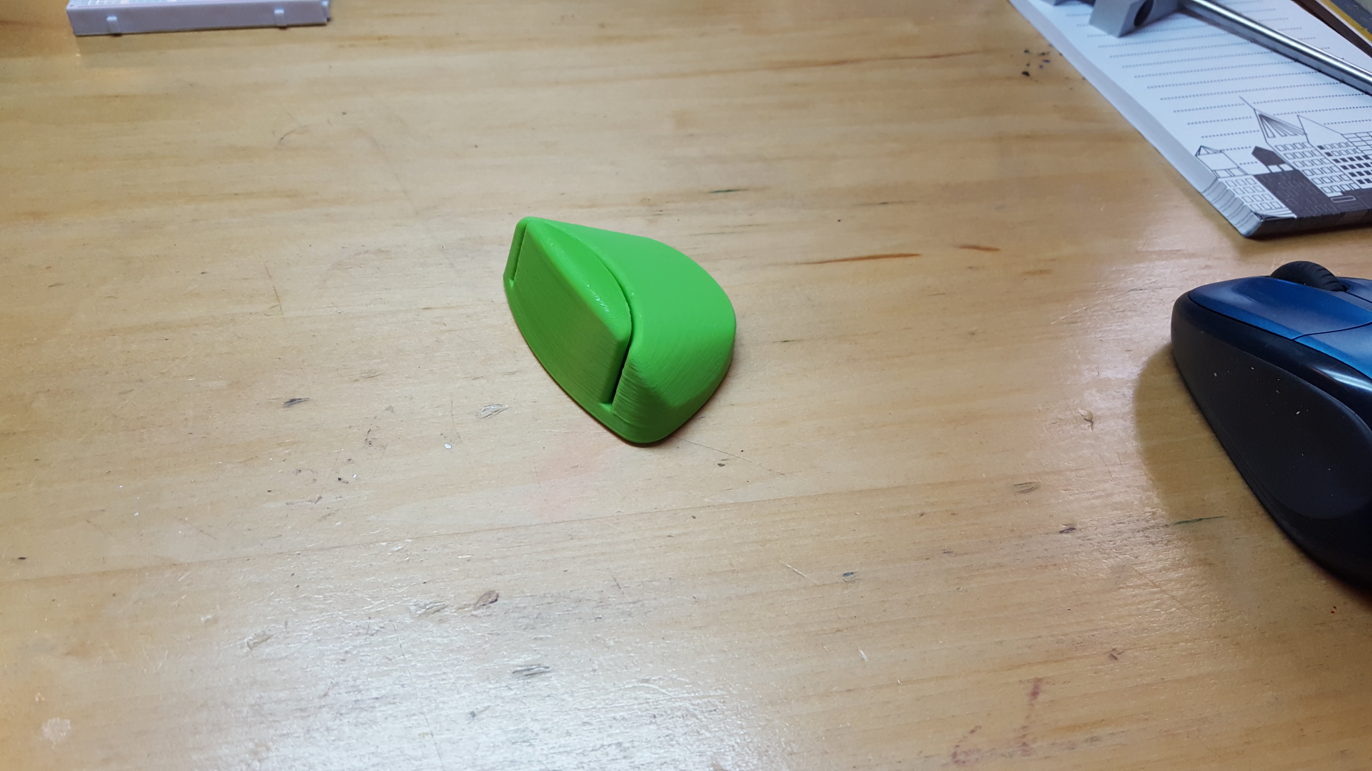 Page-up Style Page Holder / Paper Holder by Alex R | Download free STL ...