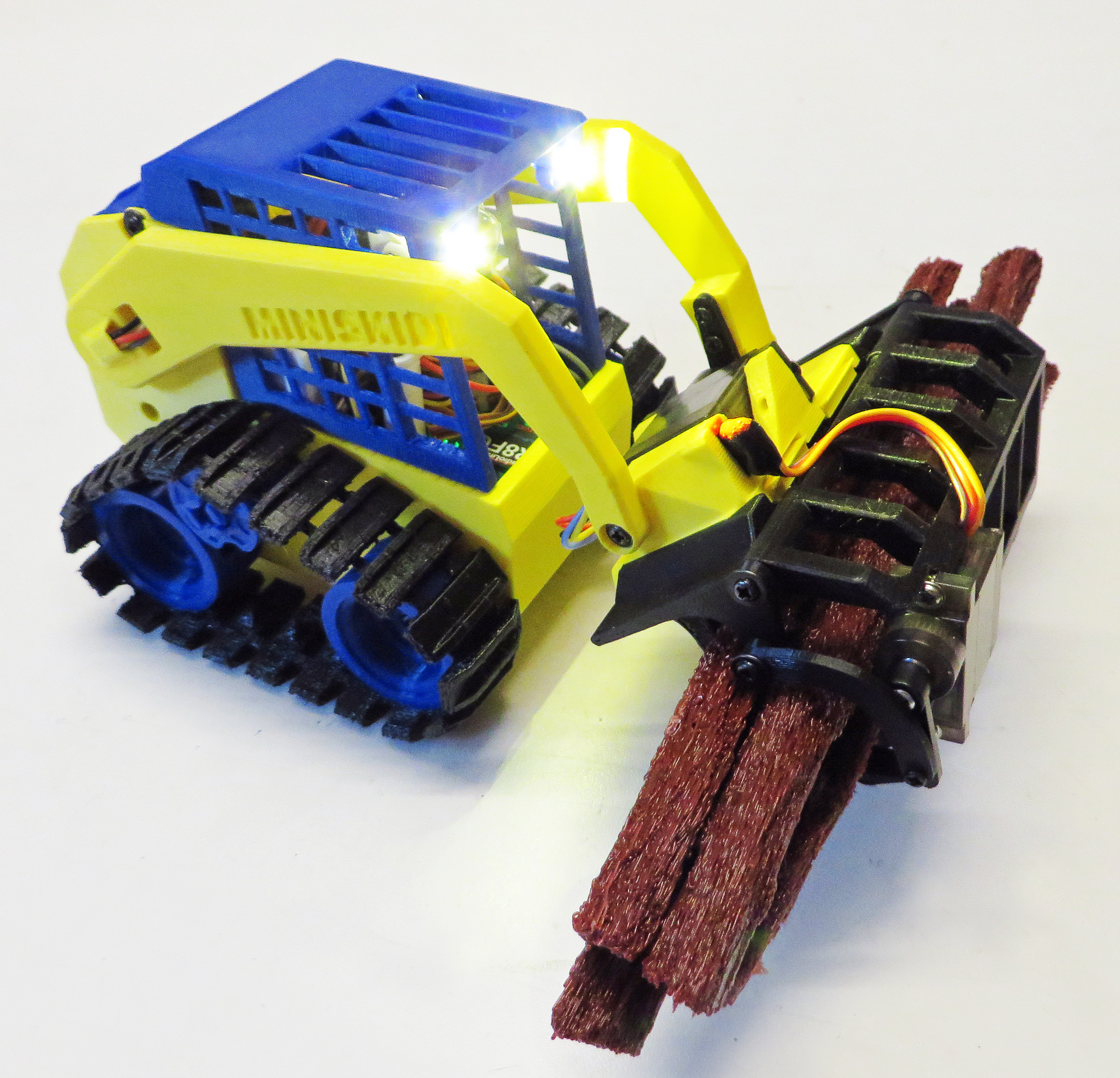 "Claw" for the 3D Printed RC SkidSteer V3.0 by Printoptiontwo ...