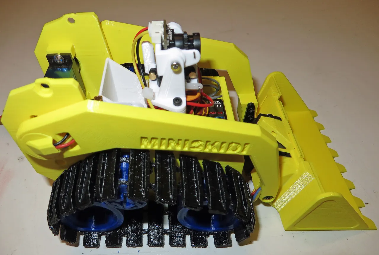 Radio Control version of the MiniSkidi Mk3, with FPV by Printoptiontwo | Download free STL model ...