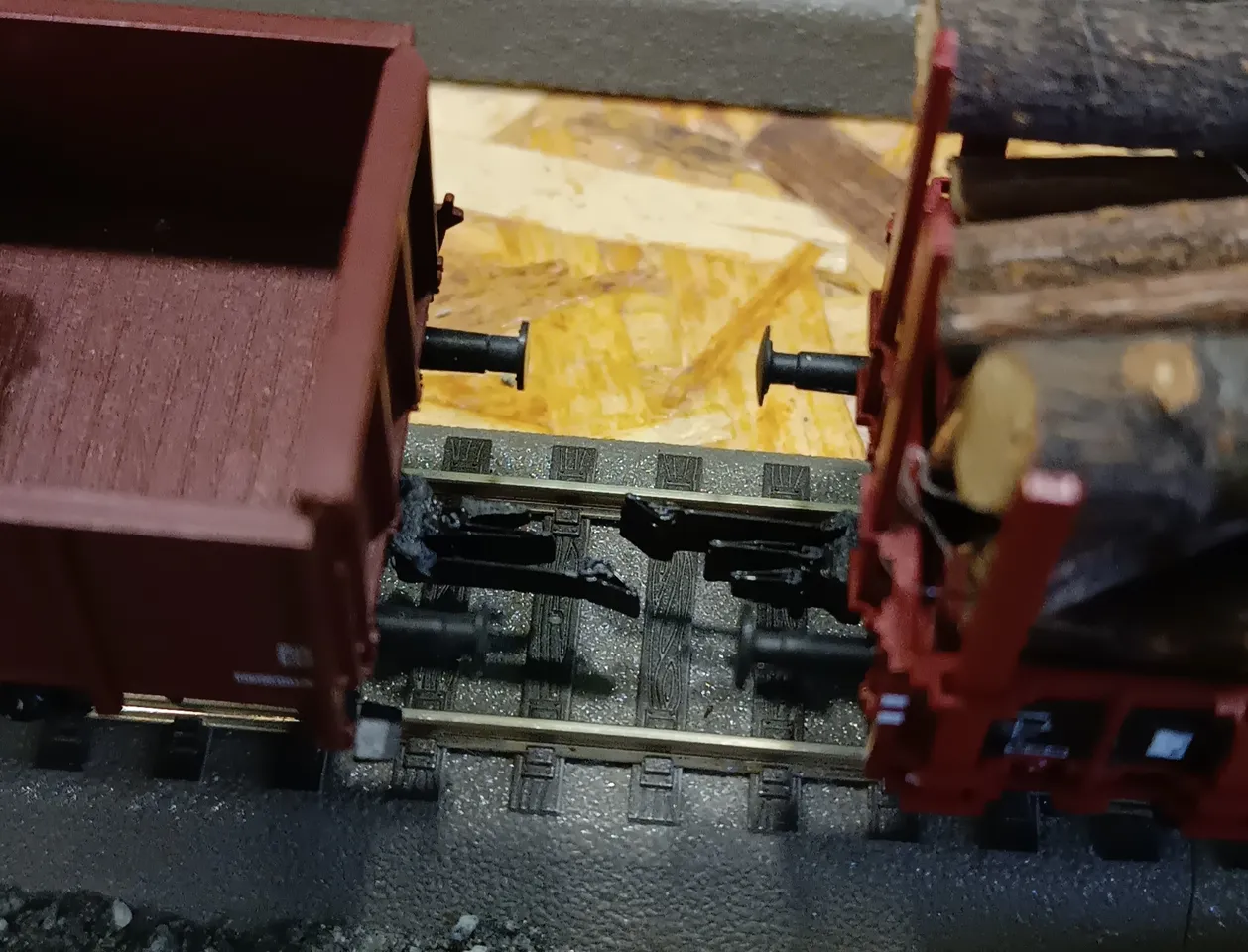 Train close coupling heads-ROCO H0 1/87 / Kurzkupplungsköpfe mit ...