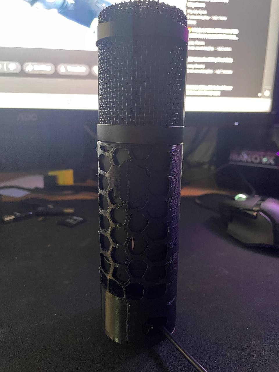 Krom Microphone holder by LosVanos_3d | Download free STL model ...