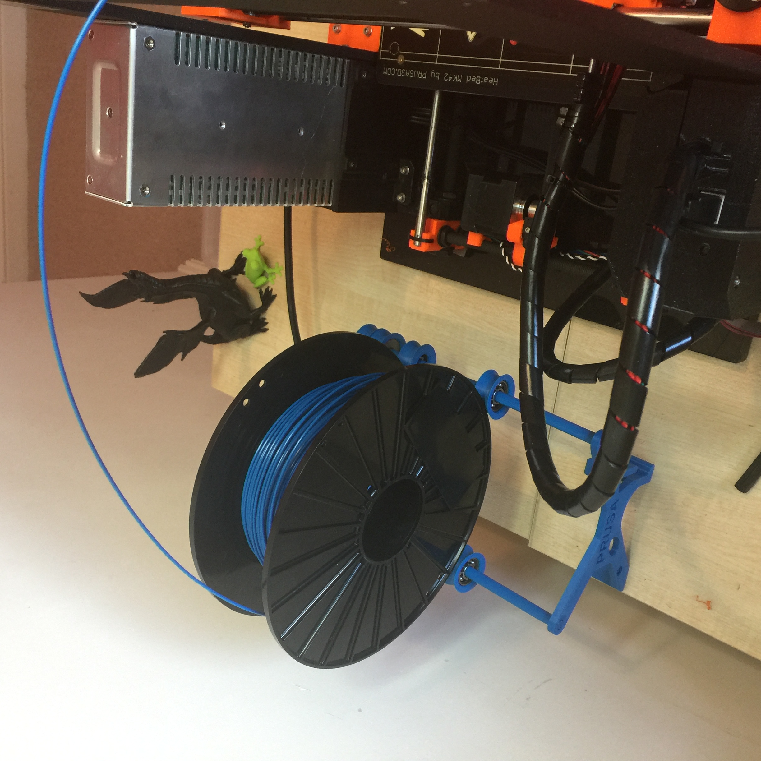 Universal Spool Holder by Peter Main | Download free STL model ...